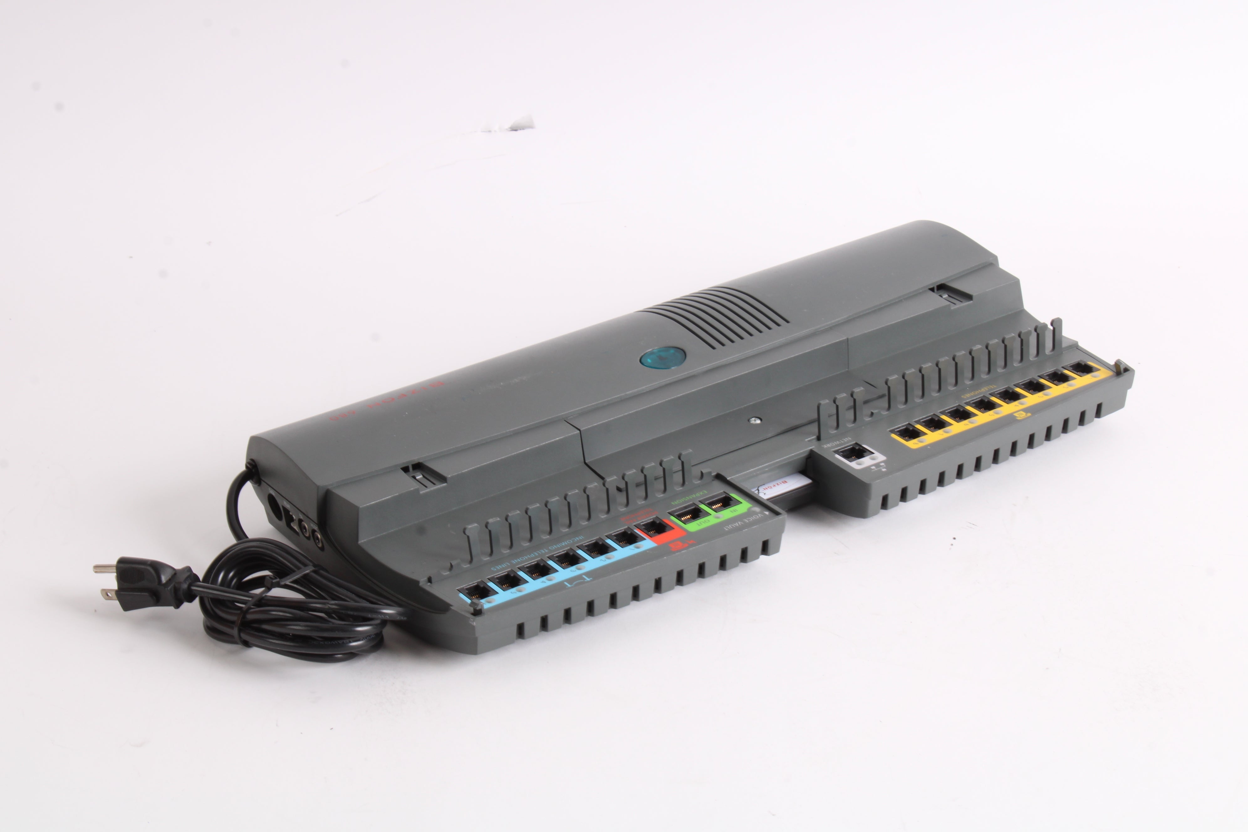 Bizfon 680 Telecommunication Analog Phone System W/ Voice Vault Expans ...