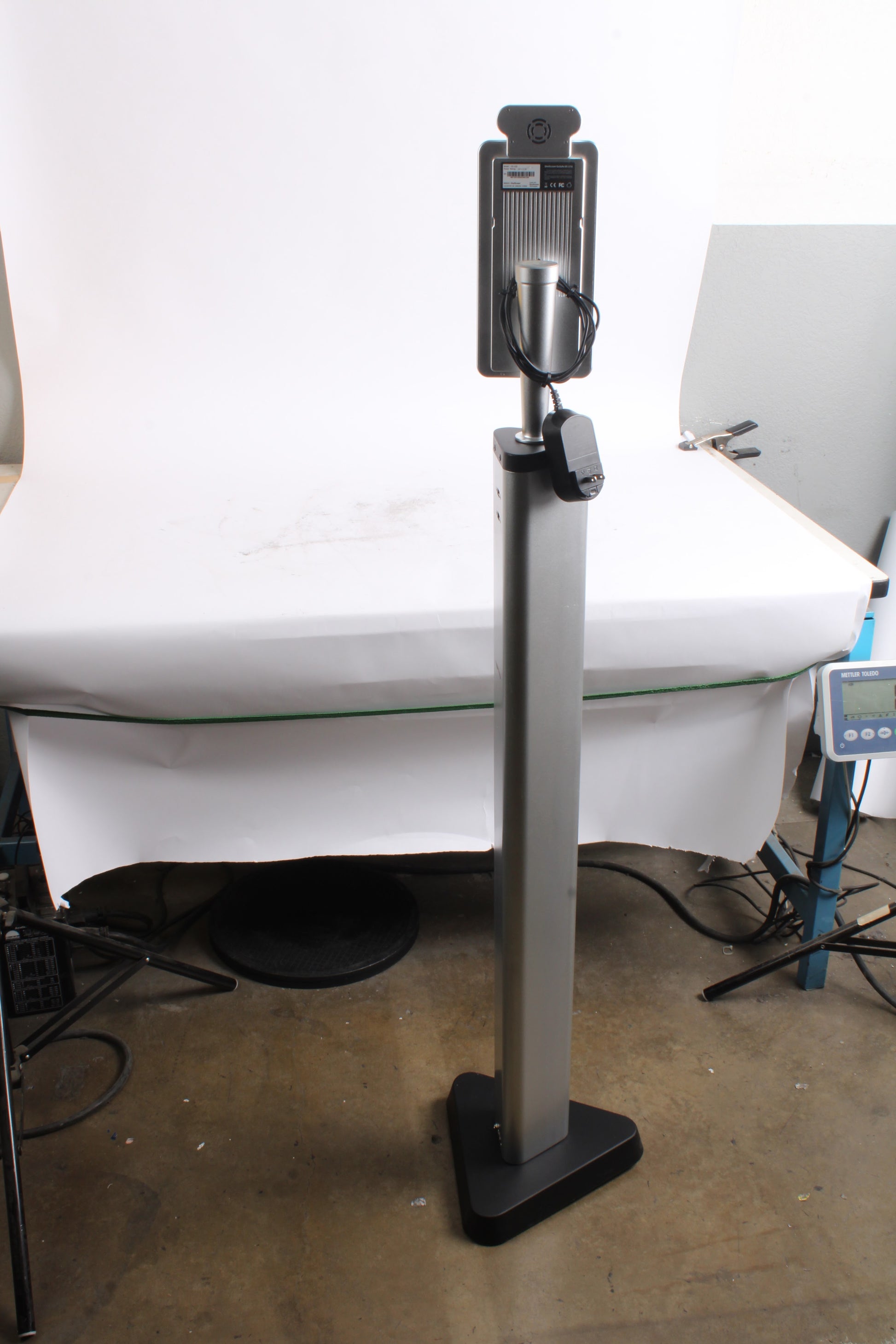 OneScreen GoSafe GS-1(Q) Body Temperature and Face Recognition Scanner ...