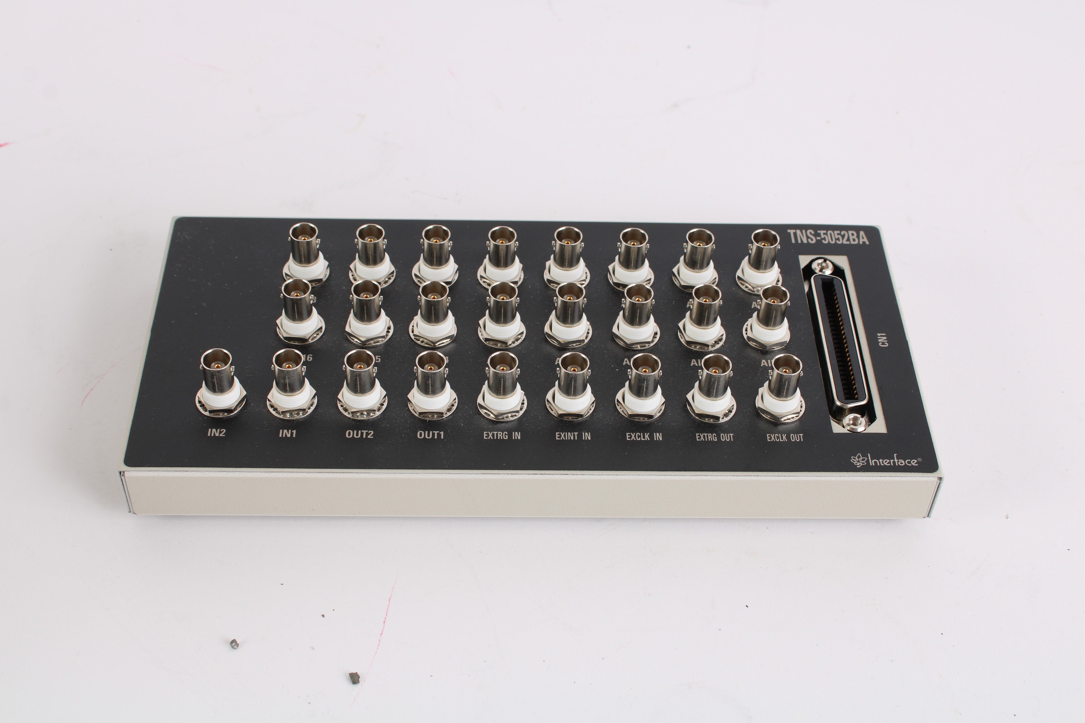 Interface TNS-5052BA Vertical 50 Pin BNC Conversion Terminal Block ...