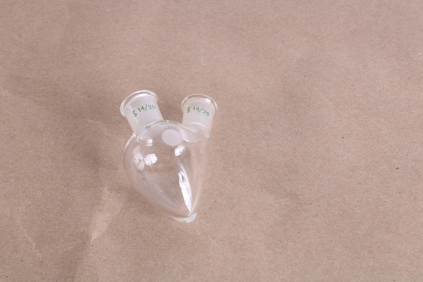 Chemglass 25mL 2-Neck Pear Shaped Flask, 14/20 Outer Angled 20 Degree ...