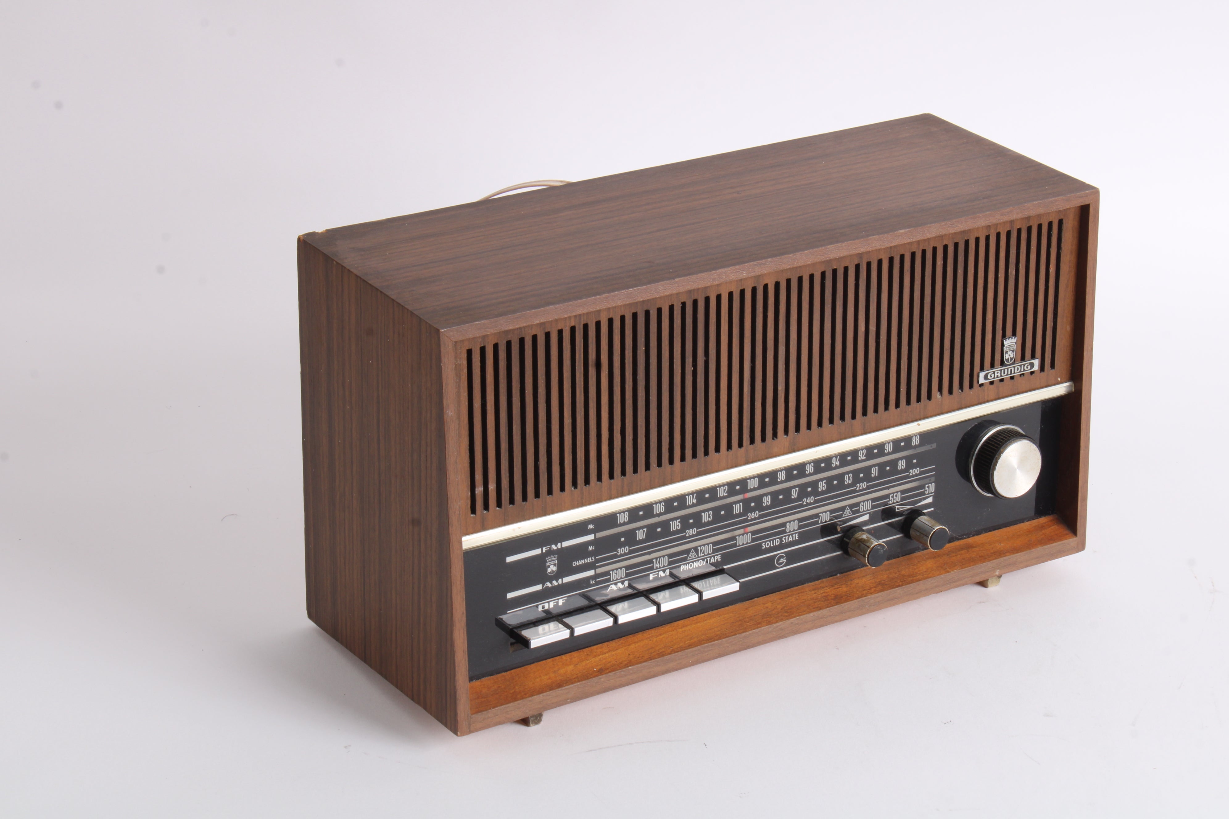 Grundig RF114U Solid State AM FM Radio - Fair Condition – NTC Tech