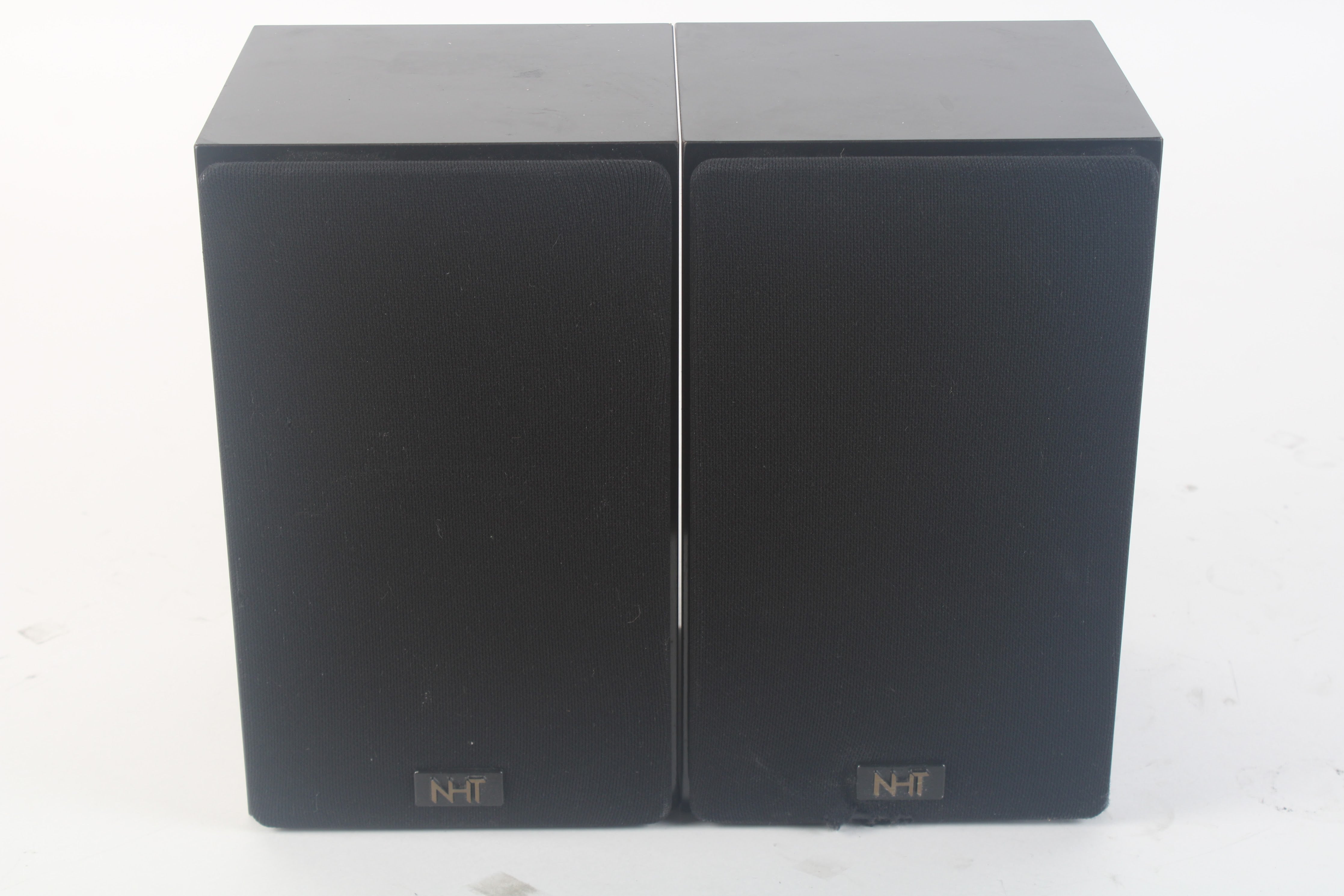 NHT Super Zero Bookshelf Speakers 8 OHMS 100 W White Lot of 2 – NTC Tech