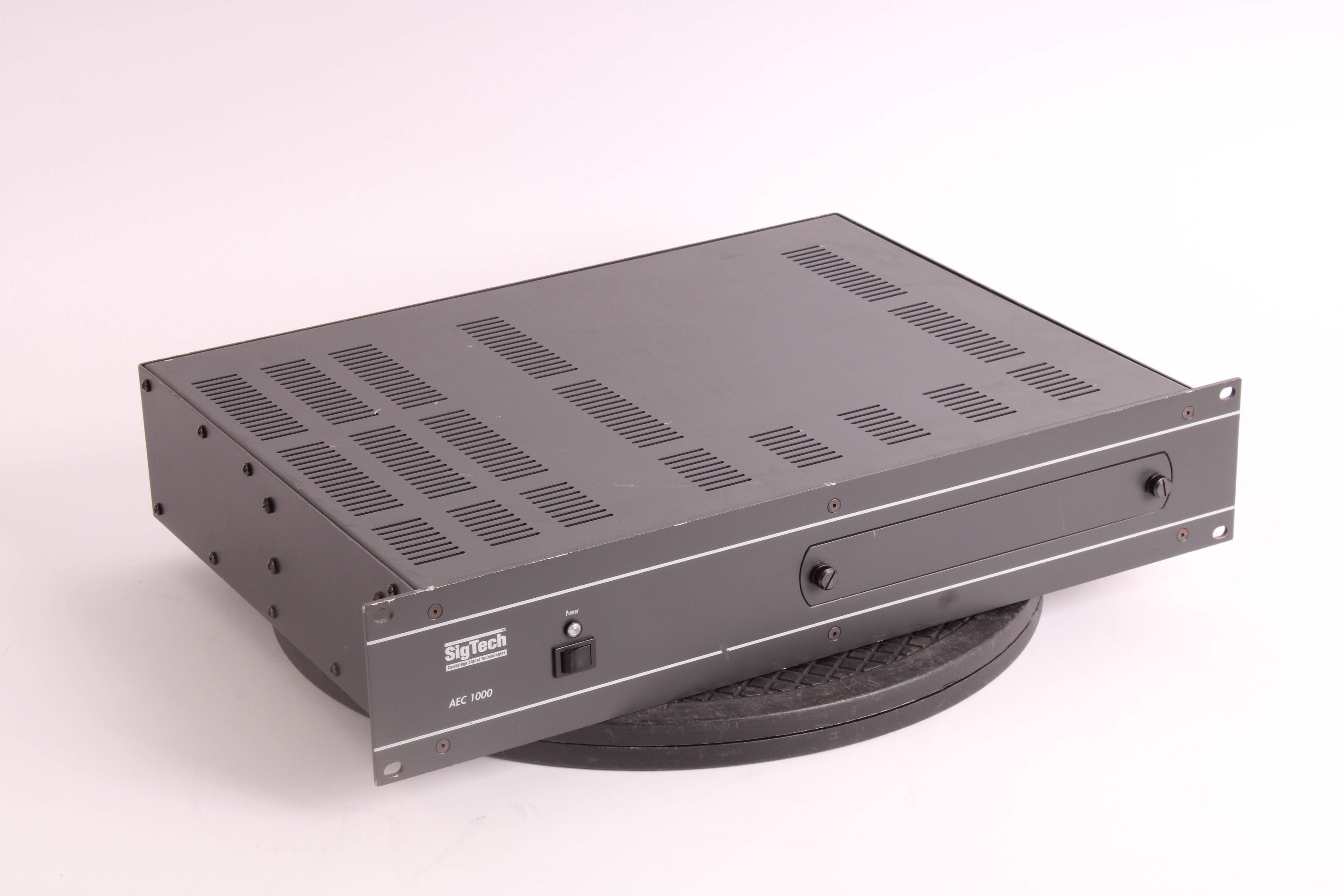 SigTech AEC 1000 Room Acoustics Equalizer - Fair Condition – NTC Tech