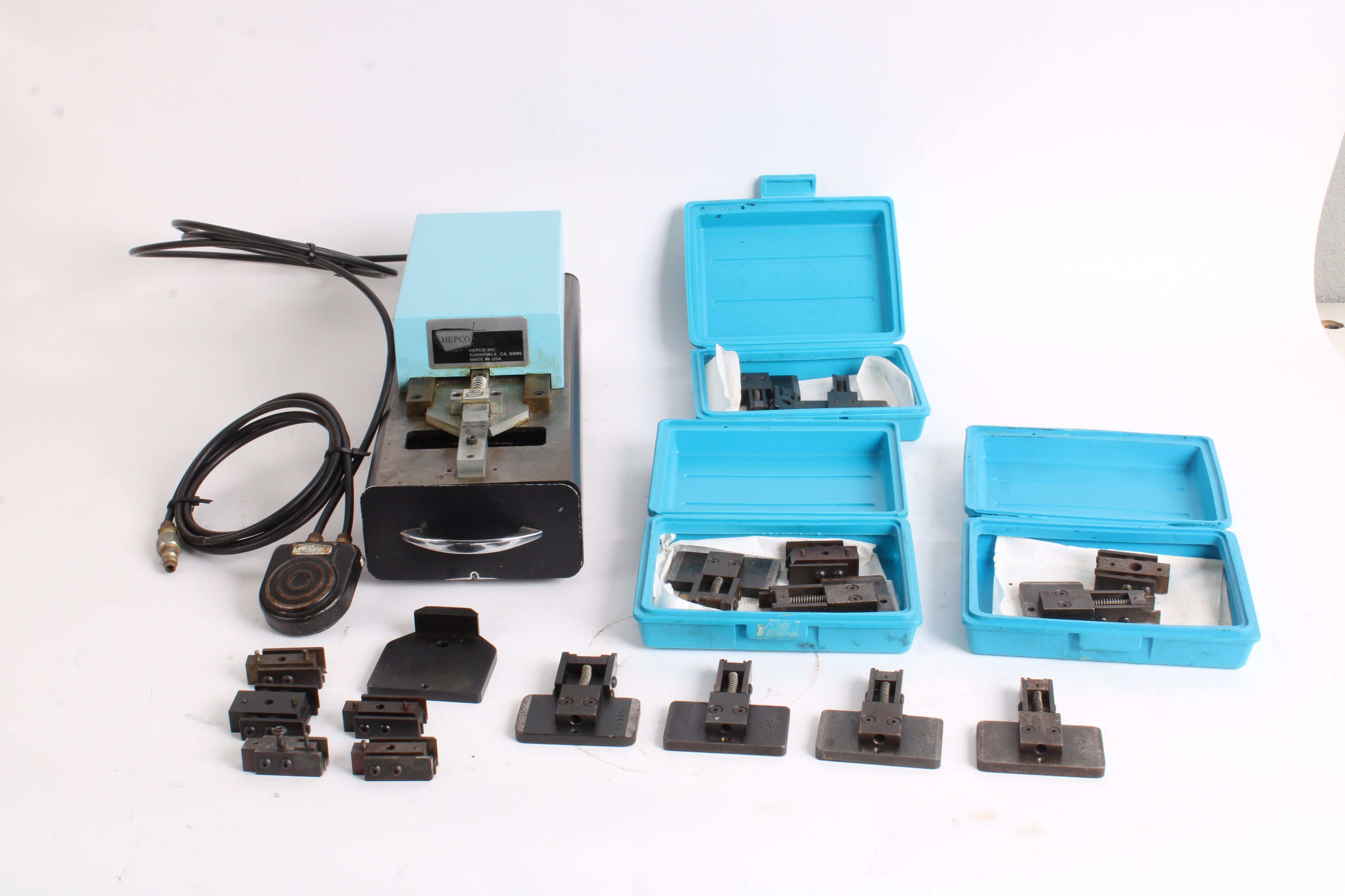 Hepco 3000-2 Manual Lead Forming and Cutting Machine With Dies – NTC Tech