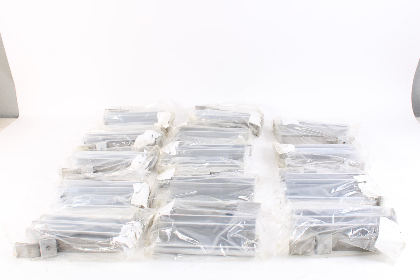 SNAPNRACK S-100 242-02044 UNIVERSAL TILE HOOK LOT of 14 - NEW – NTC Tech