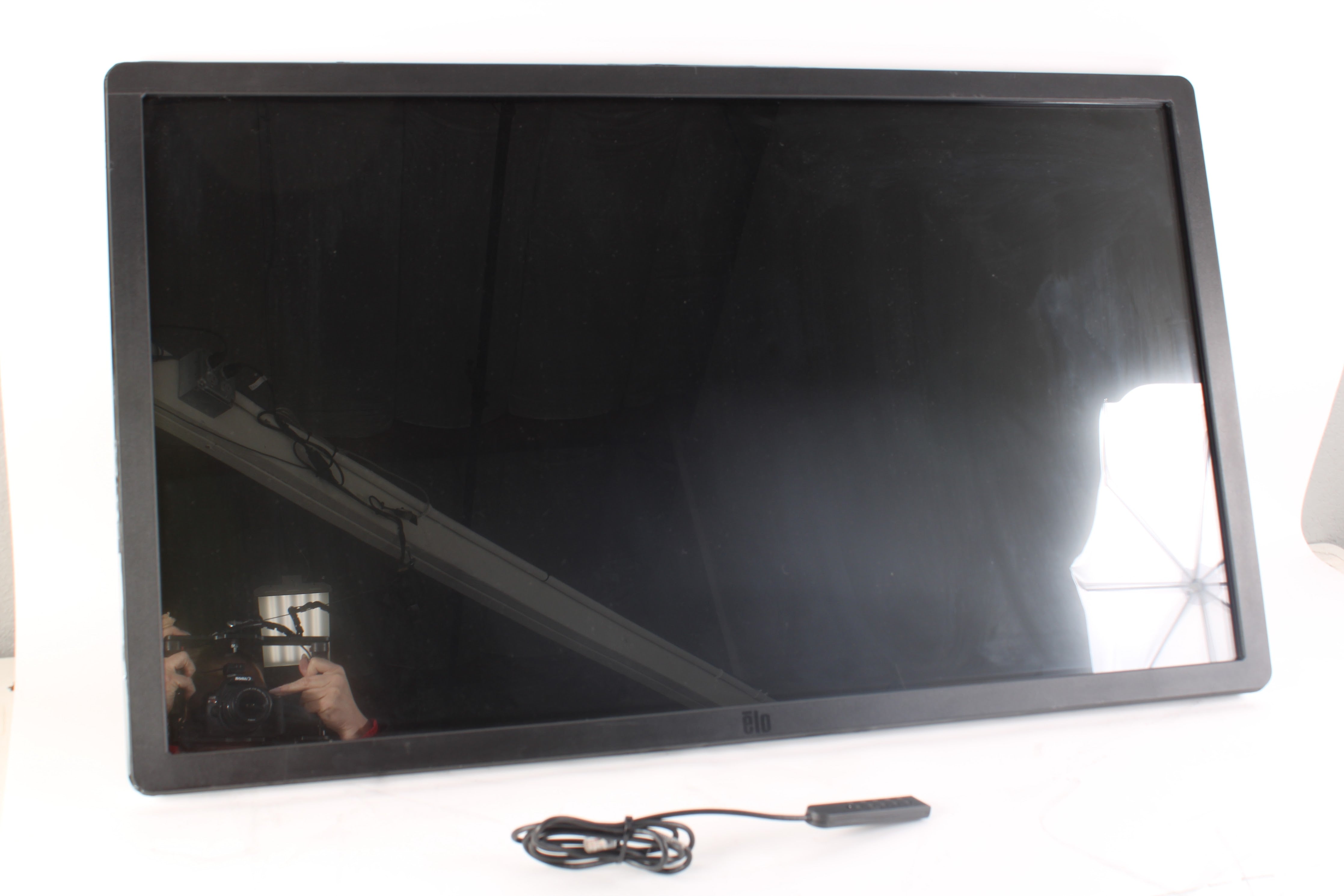 Elo ET4201L 42in LED LCD Touch Screen Display Monitor - Fair Condition – NTC Tech