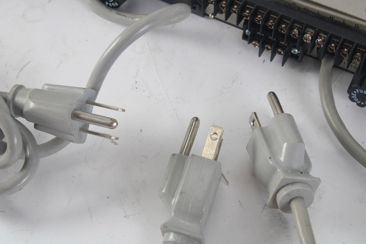 Videotek VDA-16 Video Distribution Amplifier W/ 2x ADA-16 Audio Amplif ...