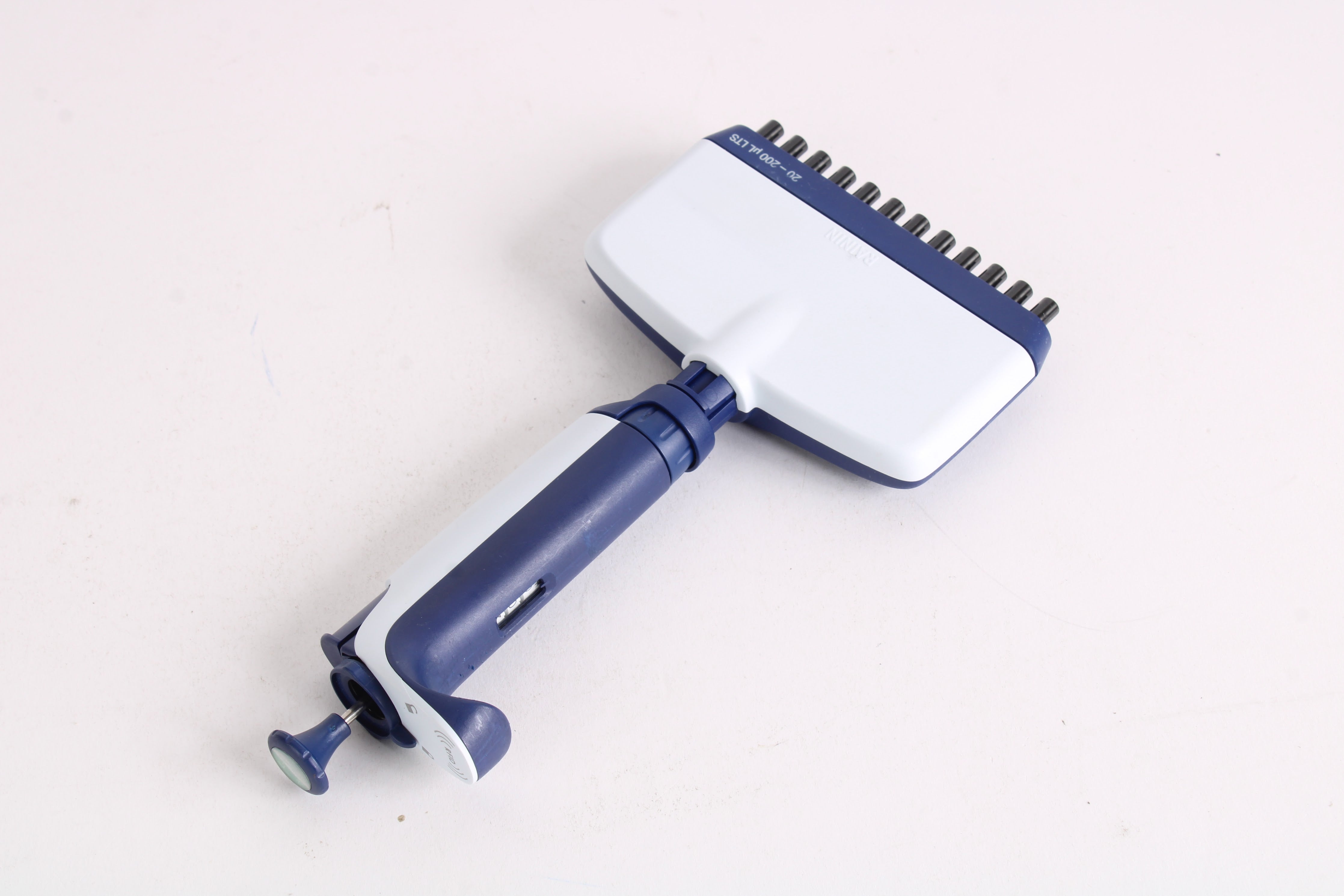 Rainin L-200 XLS 20-200ul LTS Twelve Channel Pipette – NTC Tech
