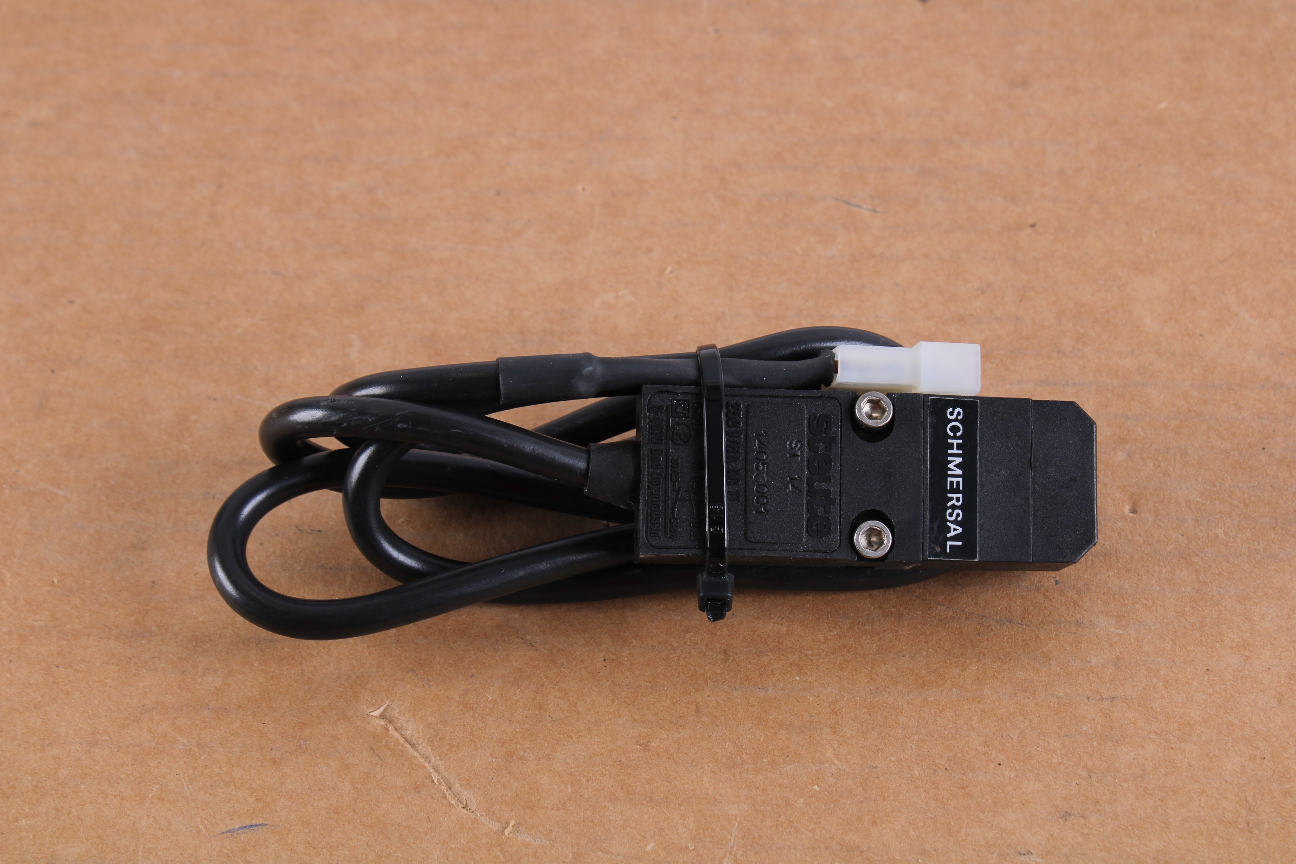 Schmersal ST14 Keyed Interlock Switch – NTC Tech