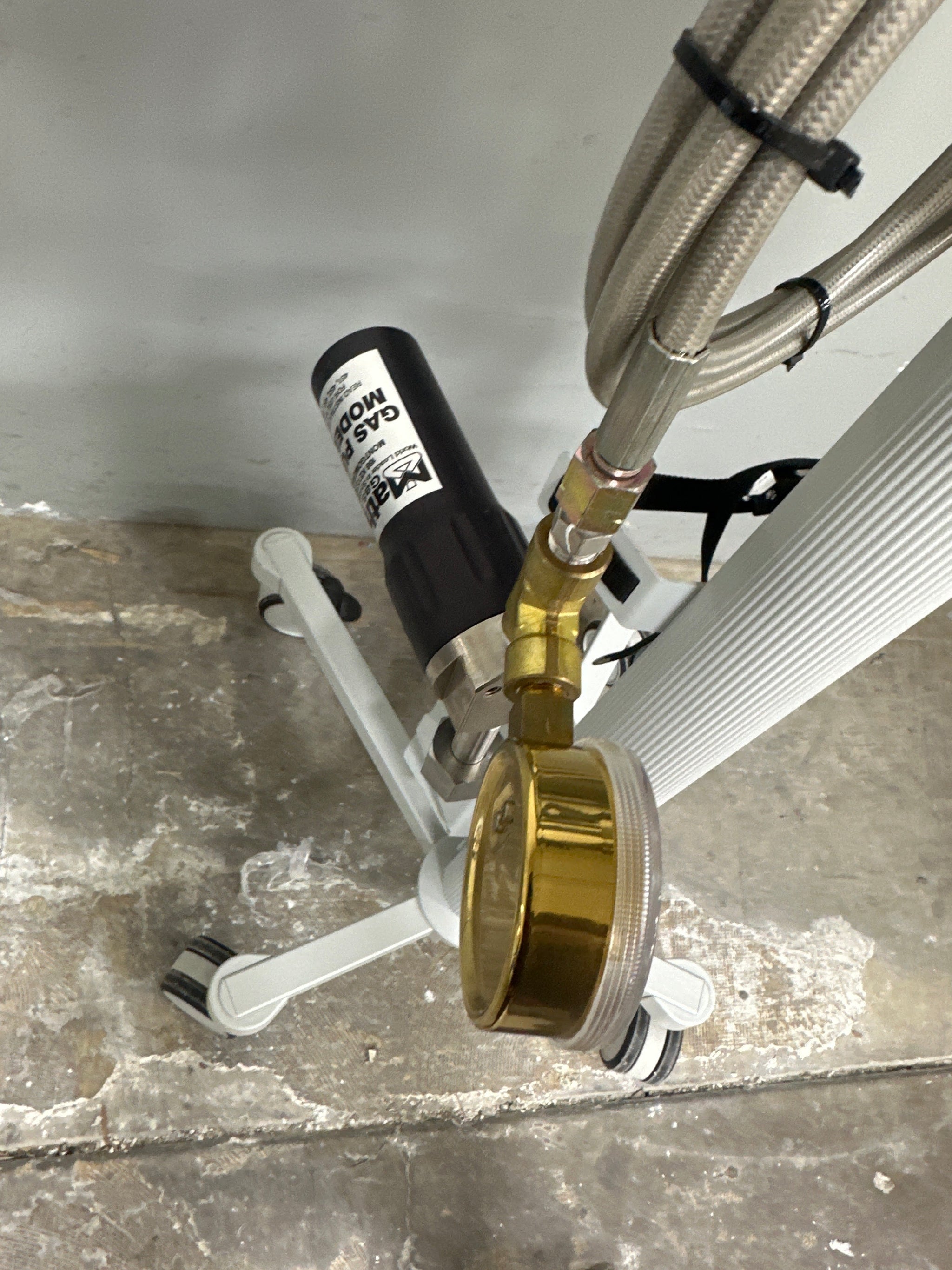 Keeler Cryomaster Ophthalmologic Cryo Unit 1801000003 w/ Stand and Gas ...