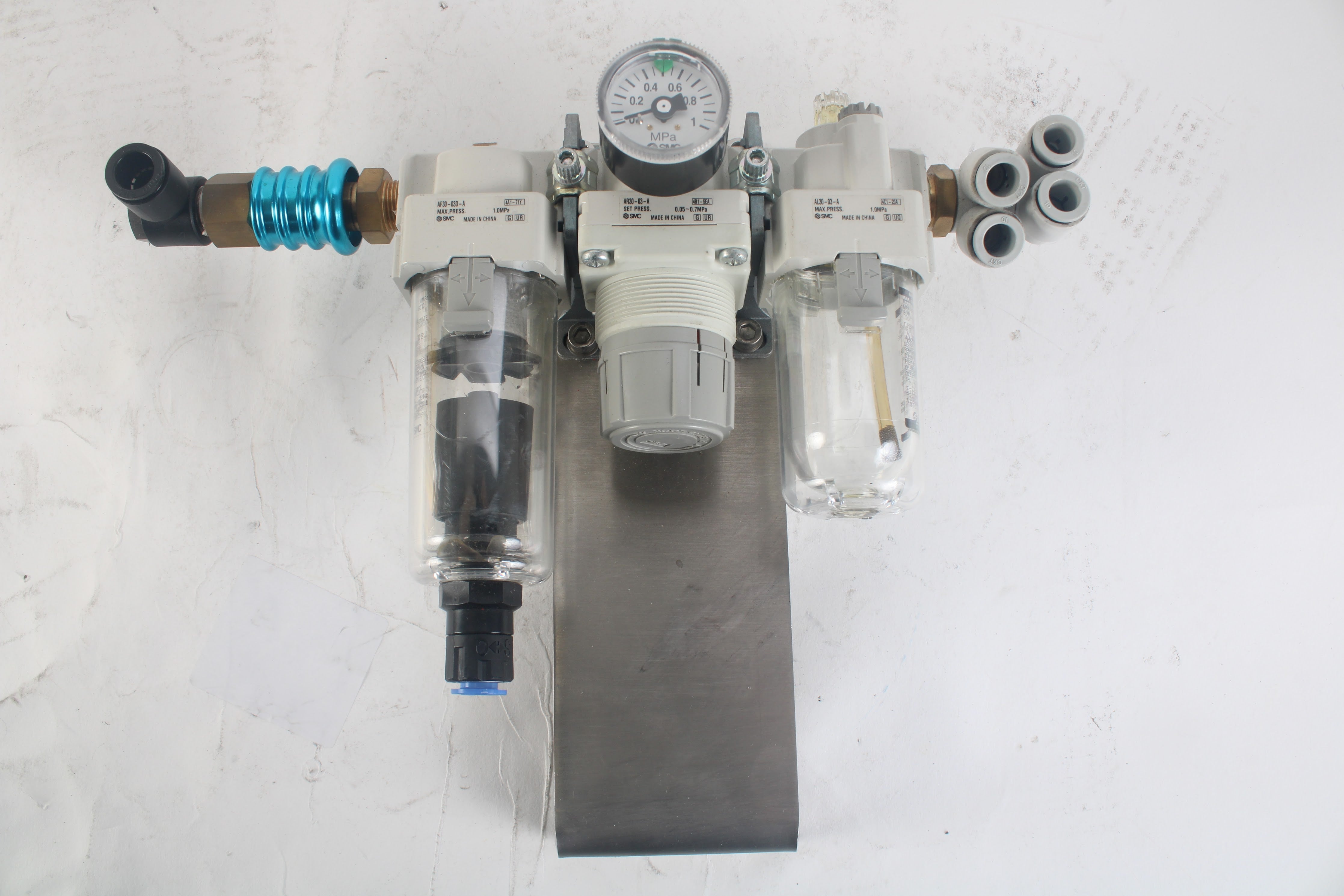 SMC AR30-03-A Pressure Regulator / AF30-03D-A Filter / AL30-03-A Lubri ...