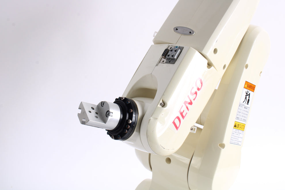 Denso RC8-VPA0 VP Series Robot Controller W/ Denso VP-6242M Industrial ...