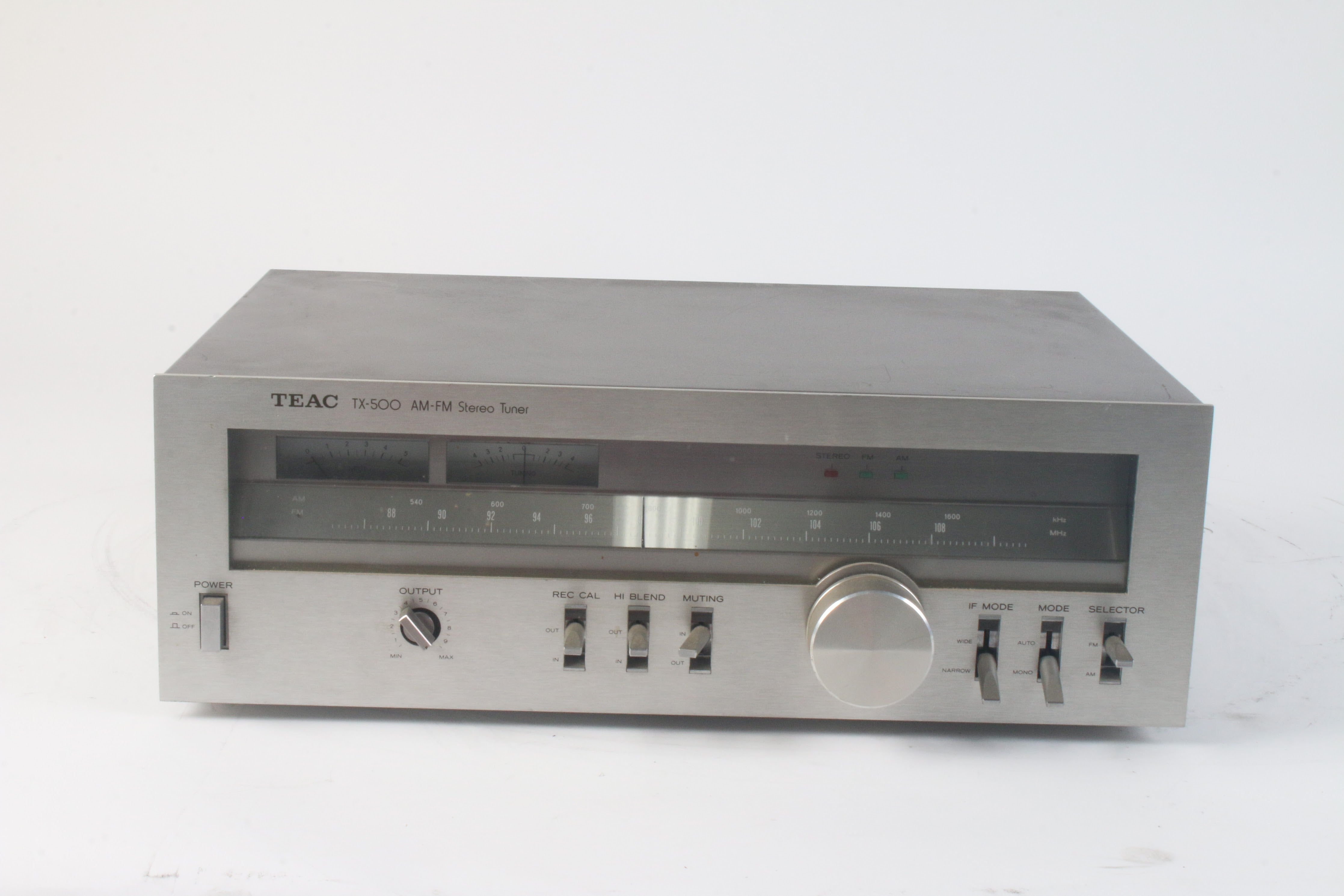 TEAC TX-500 Vintage AM / FM Stereo Tuner - Silver Face – NTC Tech