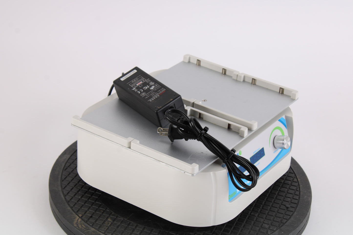 Benchmark BT1500 Variable Speed Microplate Orbital Shaker W/ Power Sup ...