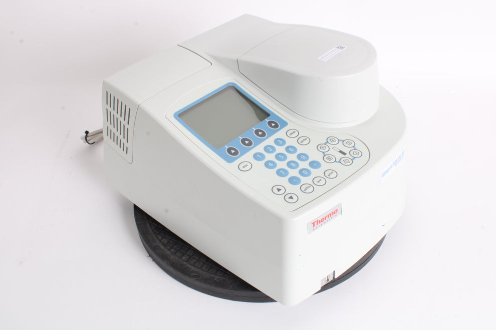 Thermo Fisher Scientific GENESYS 10S GEN10S UV-Vis Spectrophotometer – NTC Tech