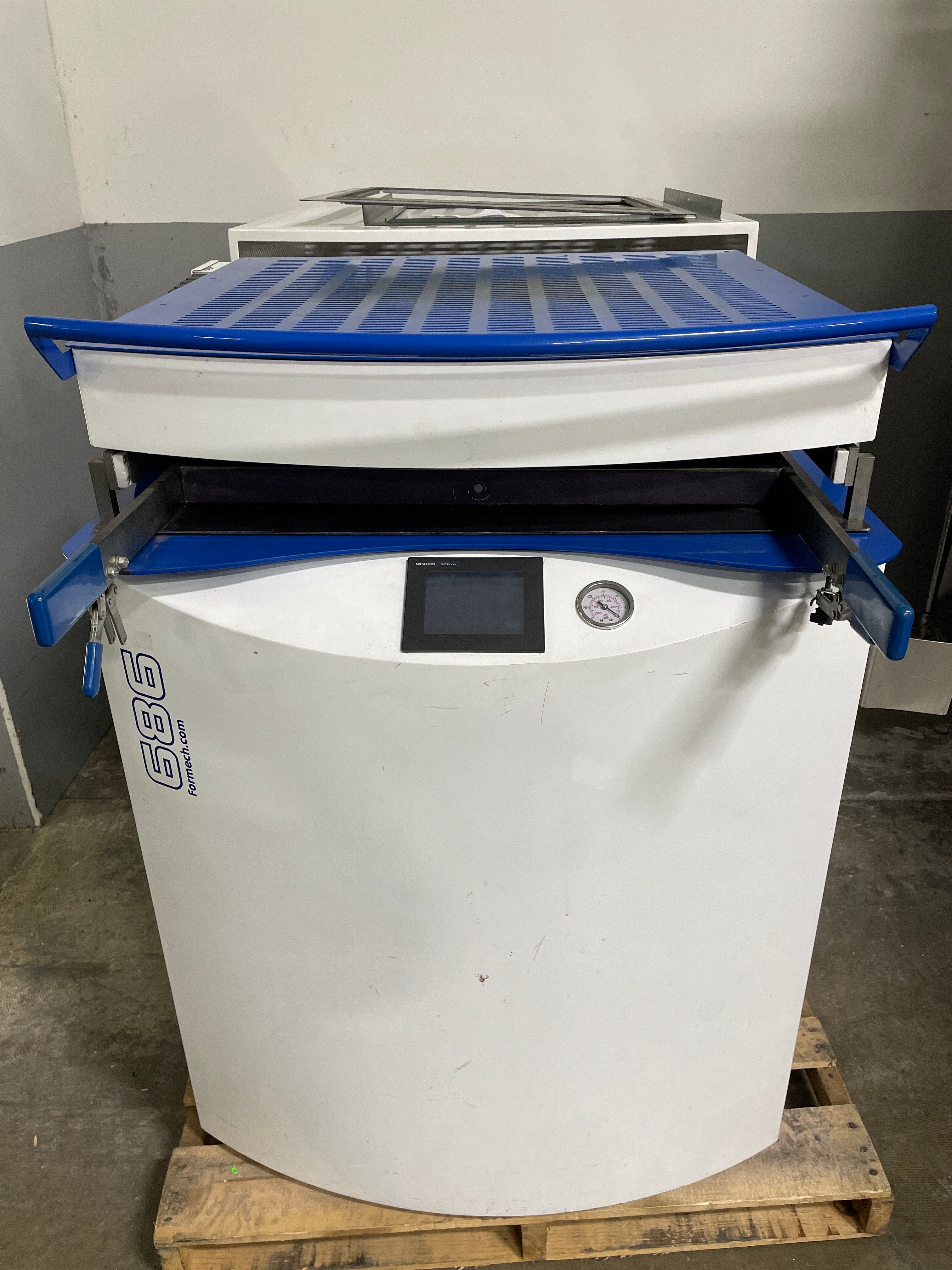 Formech 686 Vacuum Former 240V Single Phase - Floor Standing – NTC Tech