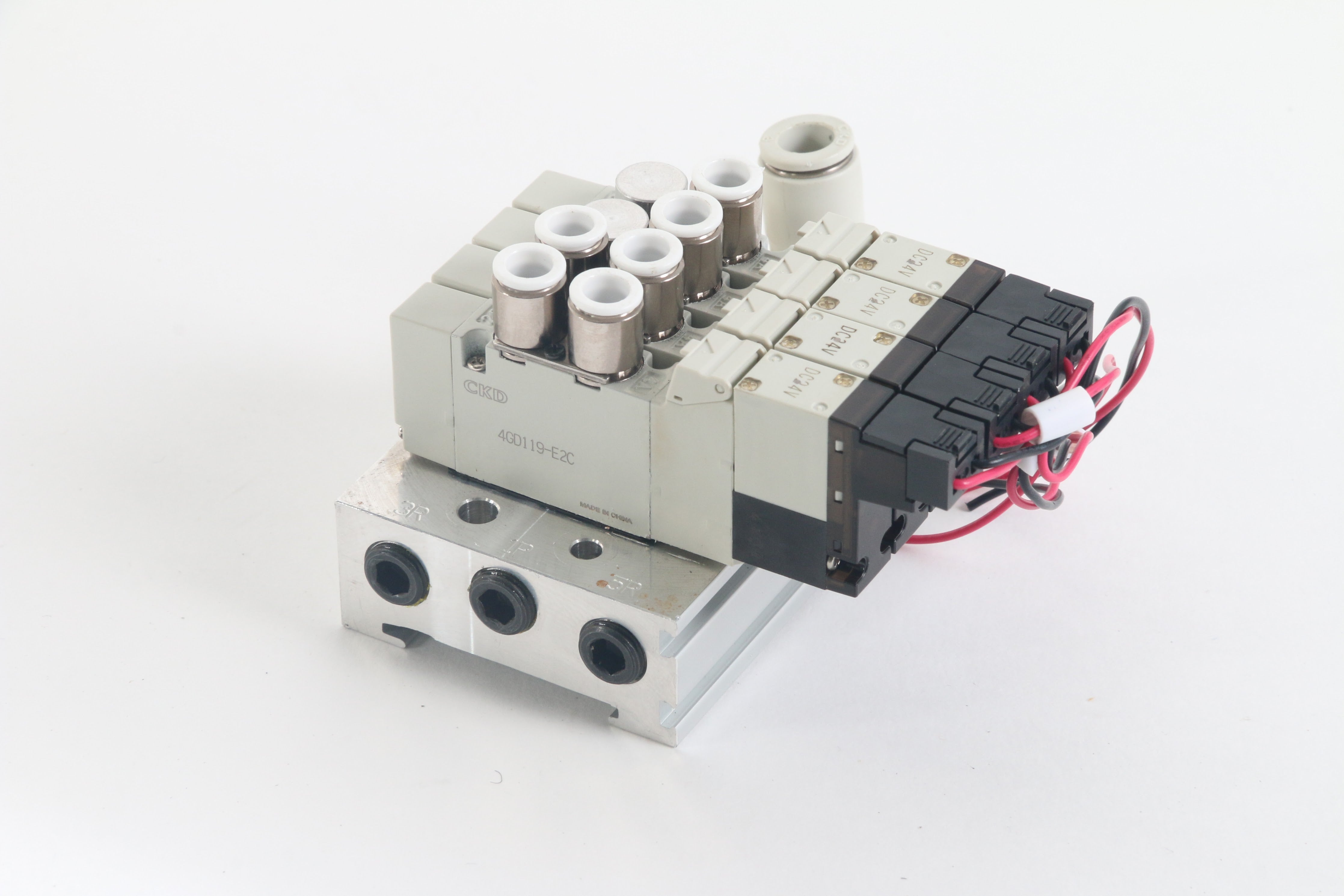 CKD 4GD119-E2C Solenoid Valve Manifold - Lot of 4 – NTC Tech