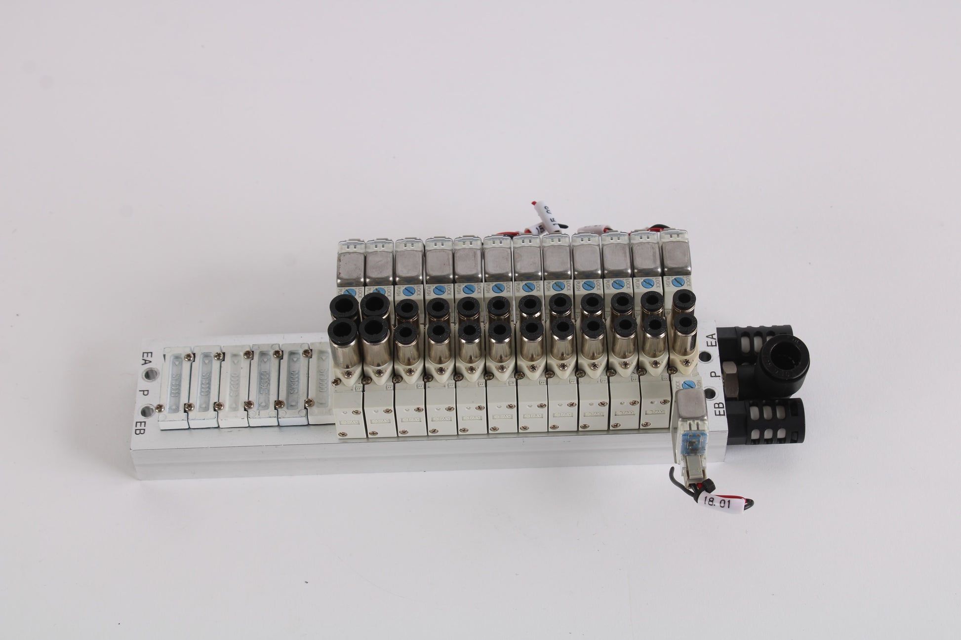 SMC 10x: SY3220-5LZD-M5 & 2x: SMC SY3120-5LZD-M5 Solenoid Valve W/ Man ...