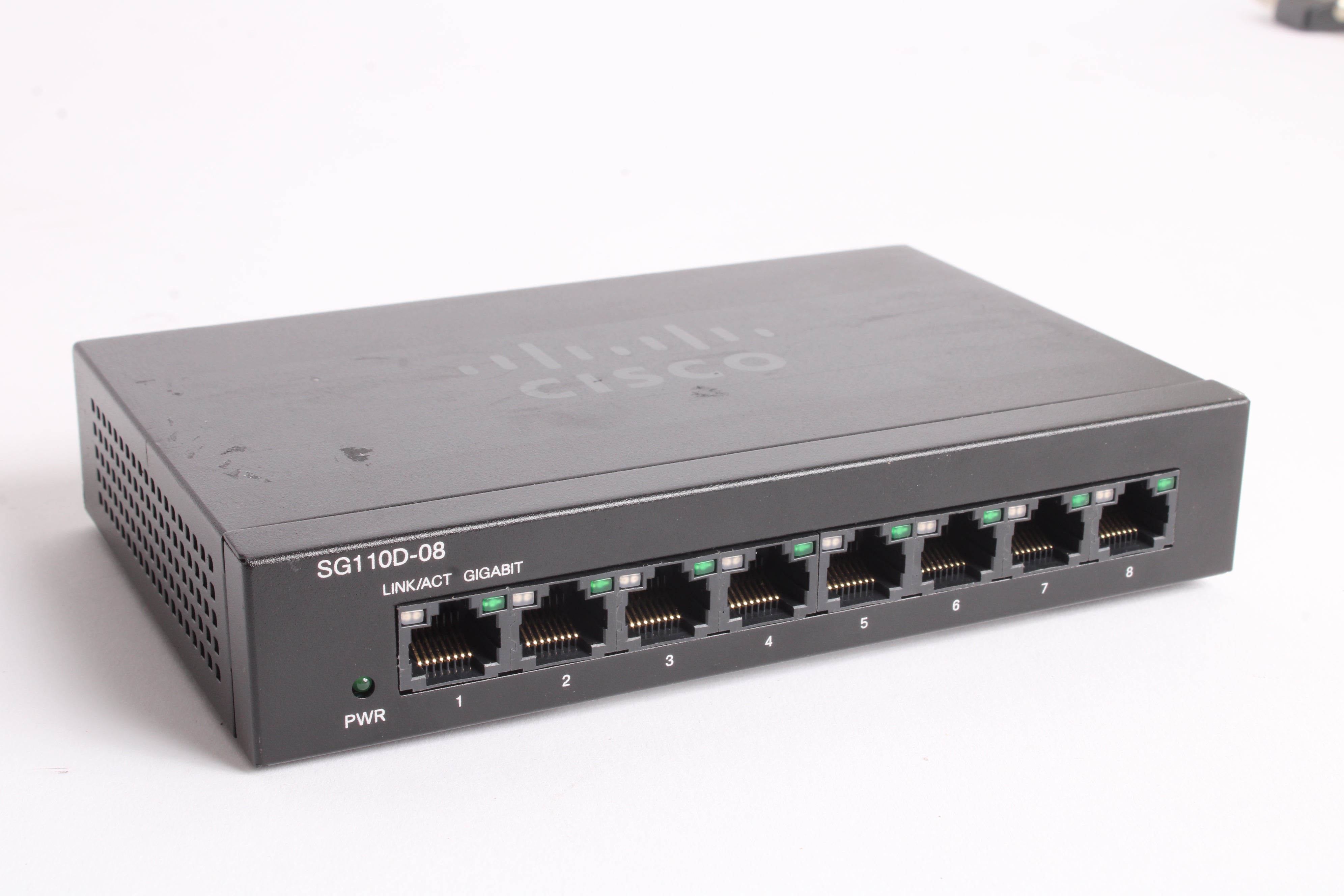 Cisco SG110D-08 8-Port Gigabit Desktop Switch – NTC Tech