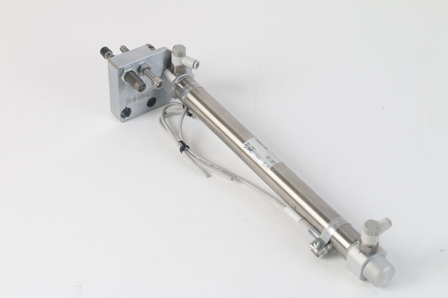 SMC CDM2B20-200Z Cylinder W/ MC R8C1006 and 2X SMC D-M9B Sensors – NTC Tech