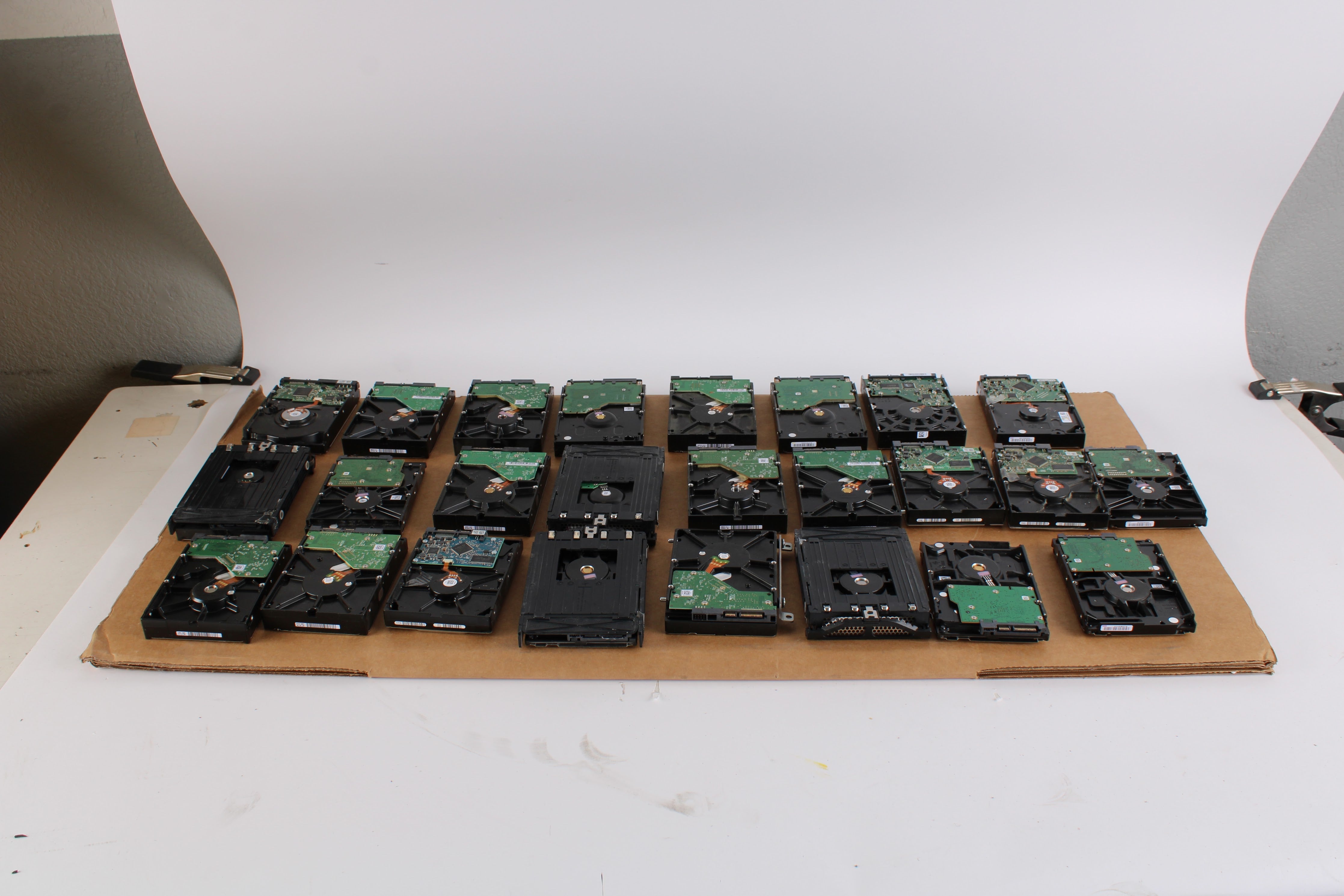 Western Digital / Seagate / Hitachi / Samsung HDD 320GB 500GB 1TB - Lo ...