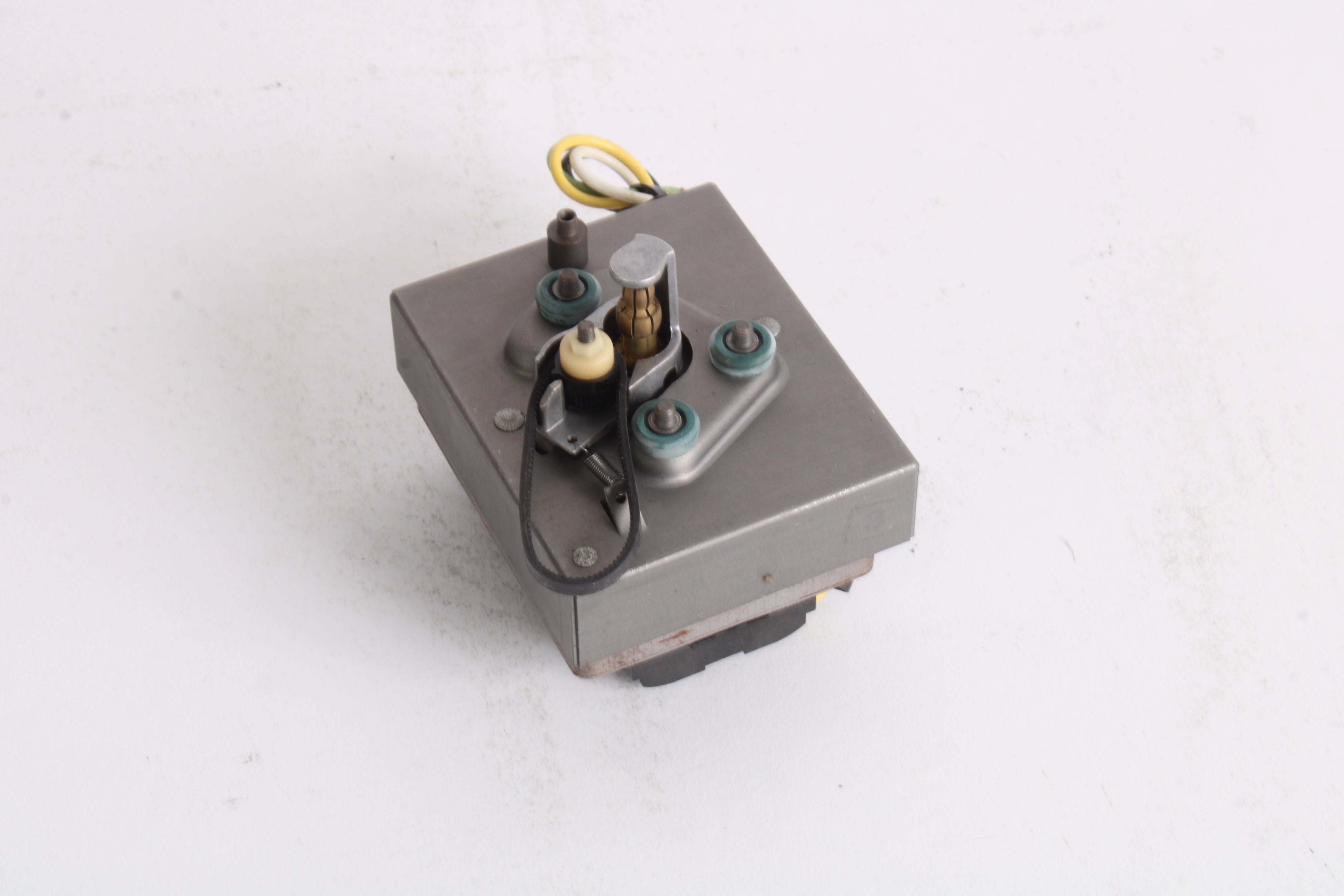 Dual 601 Turntable Parts - Motor (SM840) – NTC Tech