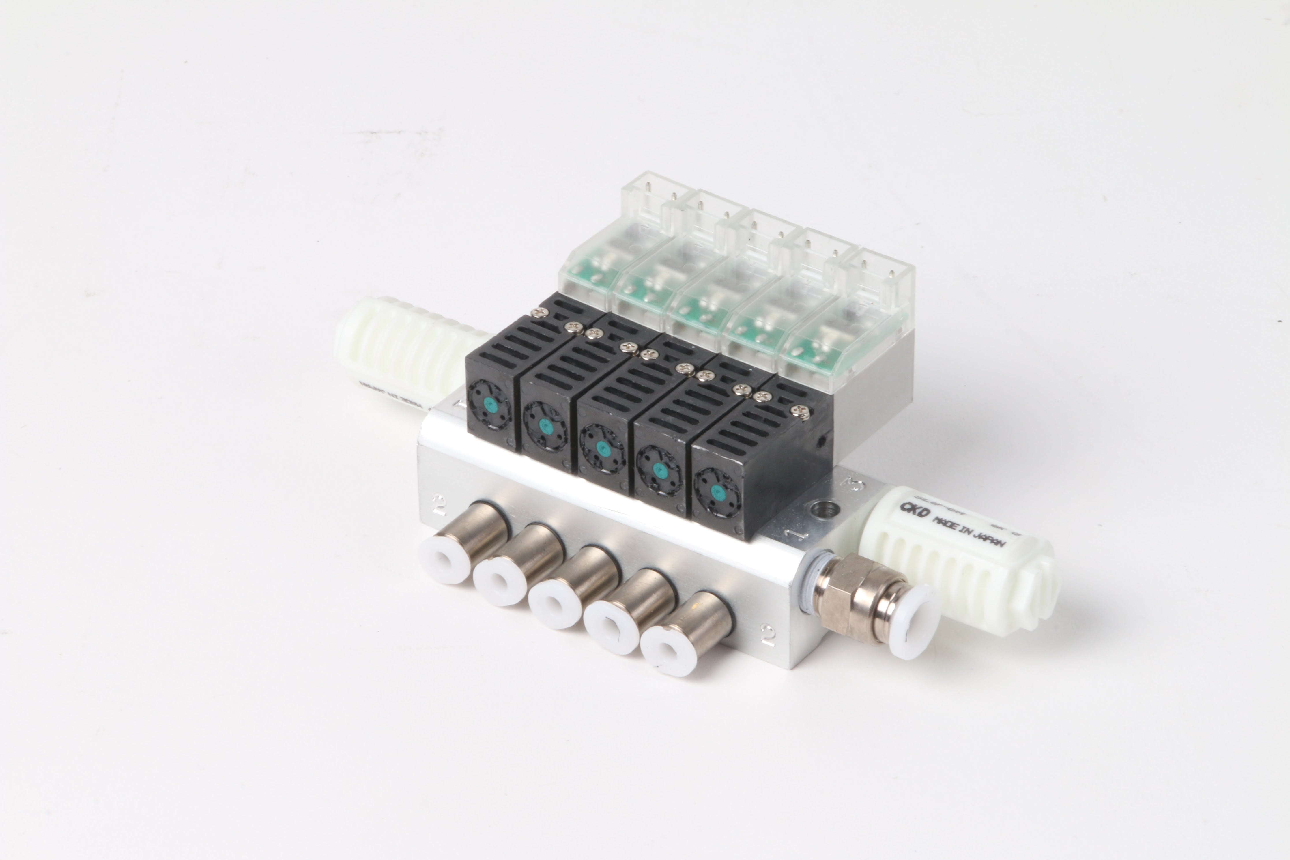 CKD 5X 3QRB119-D2H Valves W/ M3QRB110-D2H-5 Manifold / 2x CKD SLW-6A ...