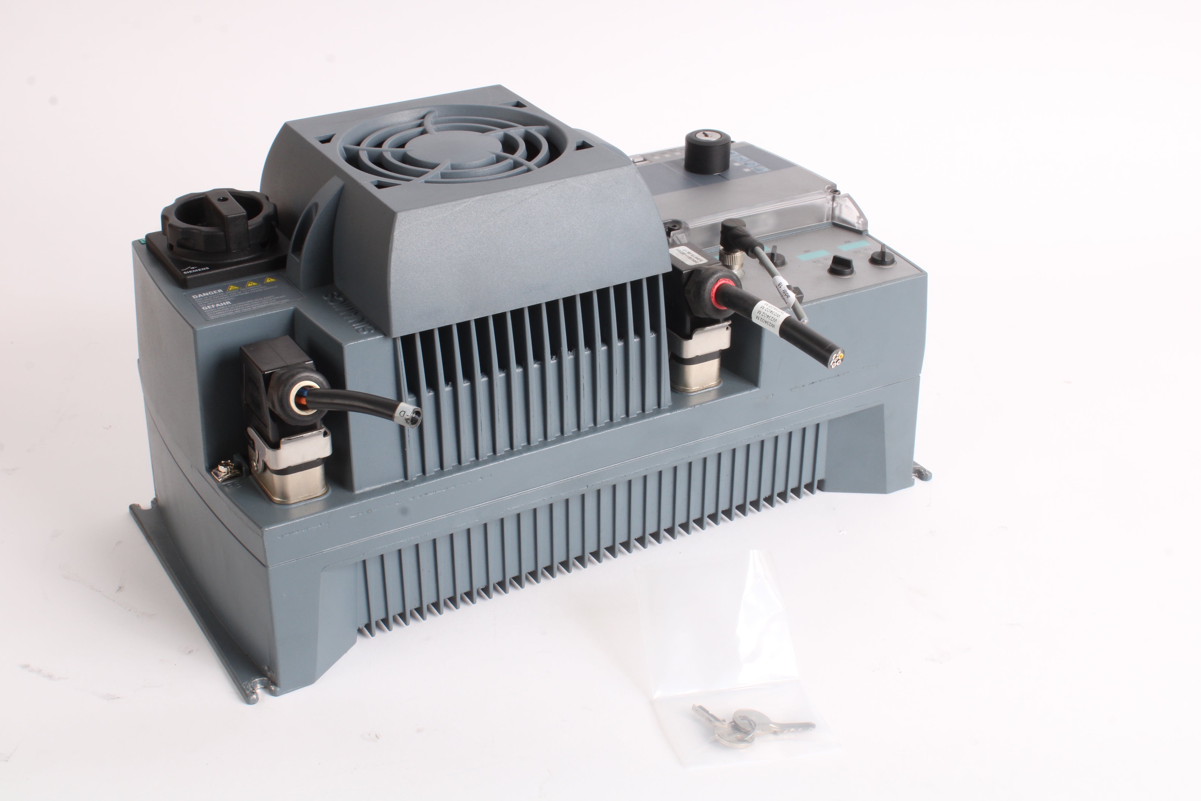 Siemens 6SL3511-1PE25-5AM0 SINAMICS G110D ASi AC Drive With 6SL3555-0P ...