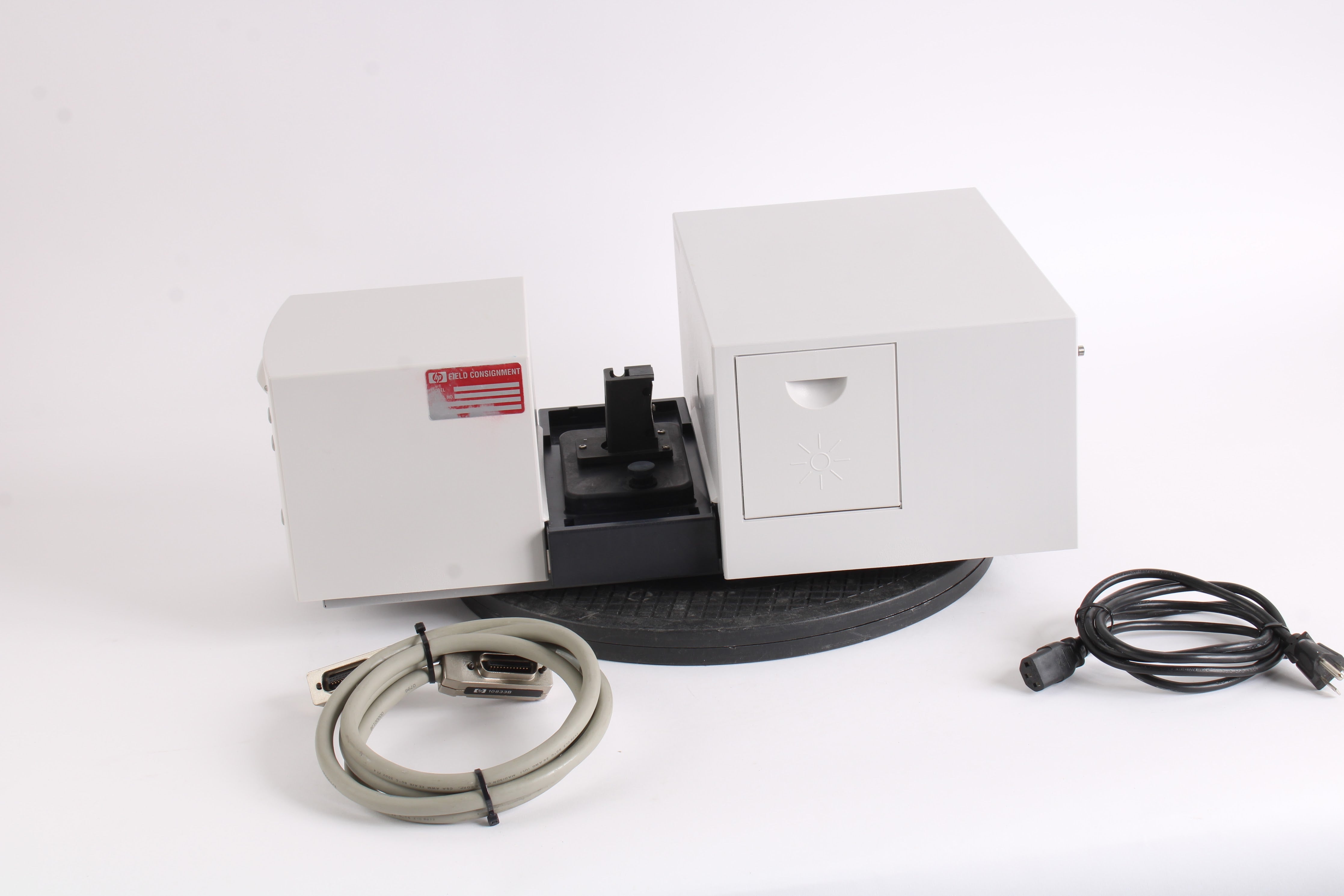 HP / Agilent / Keysight 8453 G1103A UV Visible Spectrophotometer W/ Ac ...