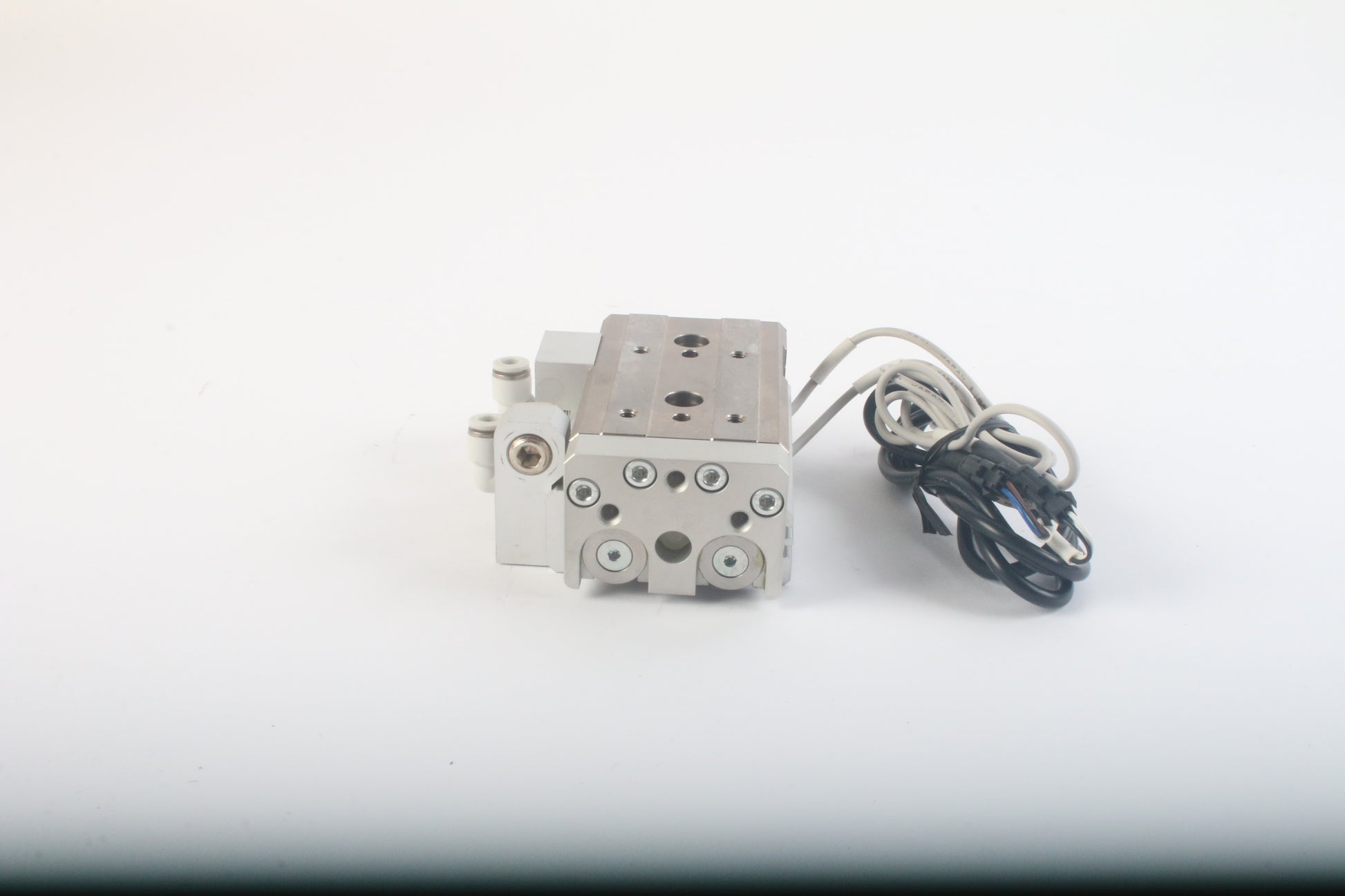 SMC MXQ20-30 Cylinder Compact Slide Table - Cyl, Slide Table W/ 2x D-M – NTC Tech