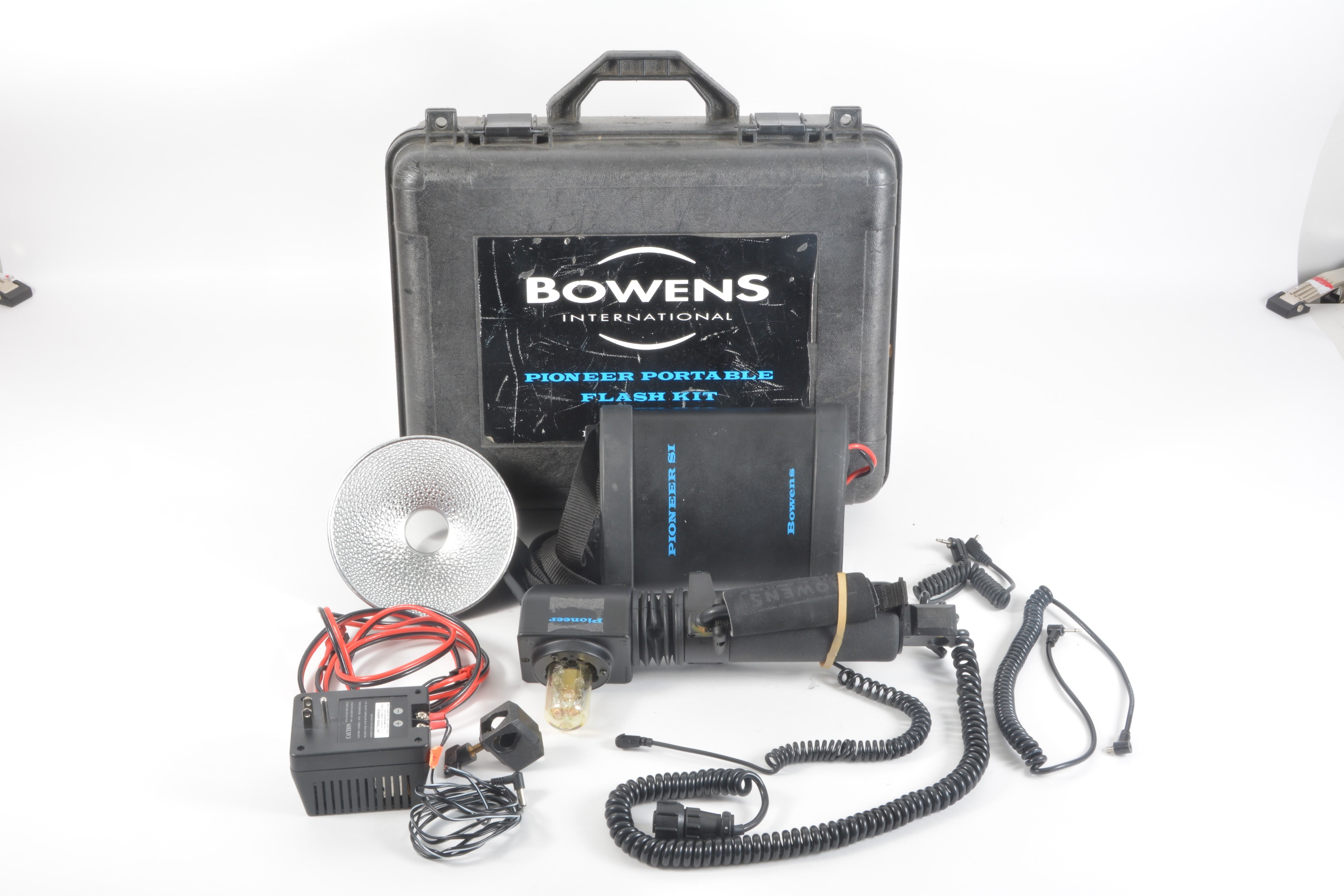 Bowens Pioneer S1 (SI) Portable Rechargeable Flash Kit – NTC Tech