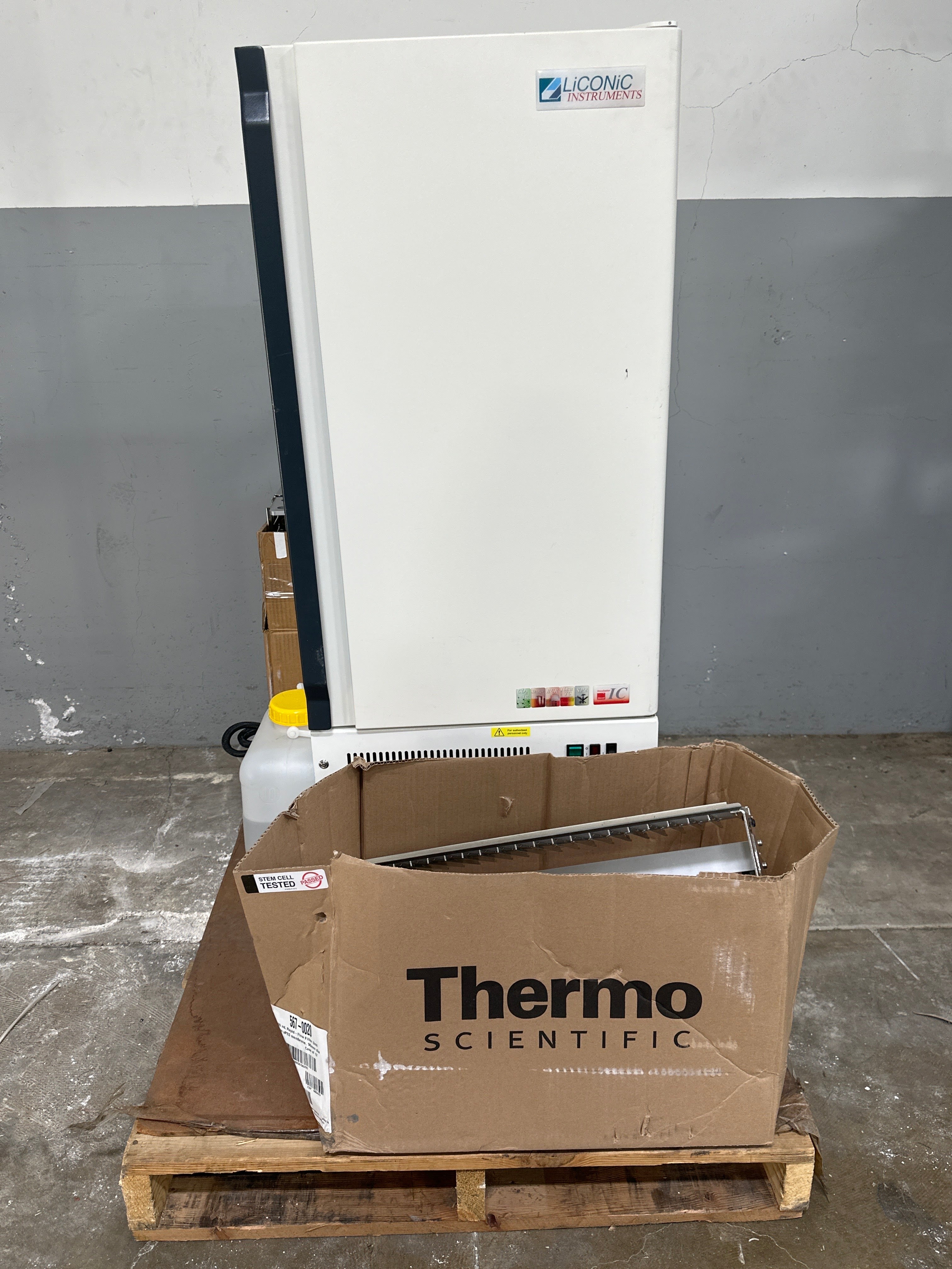 Liconic STX44 Type ICSA Automated Incubator W/ 11x Cytomat P23 Micropl ...