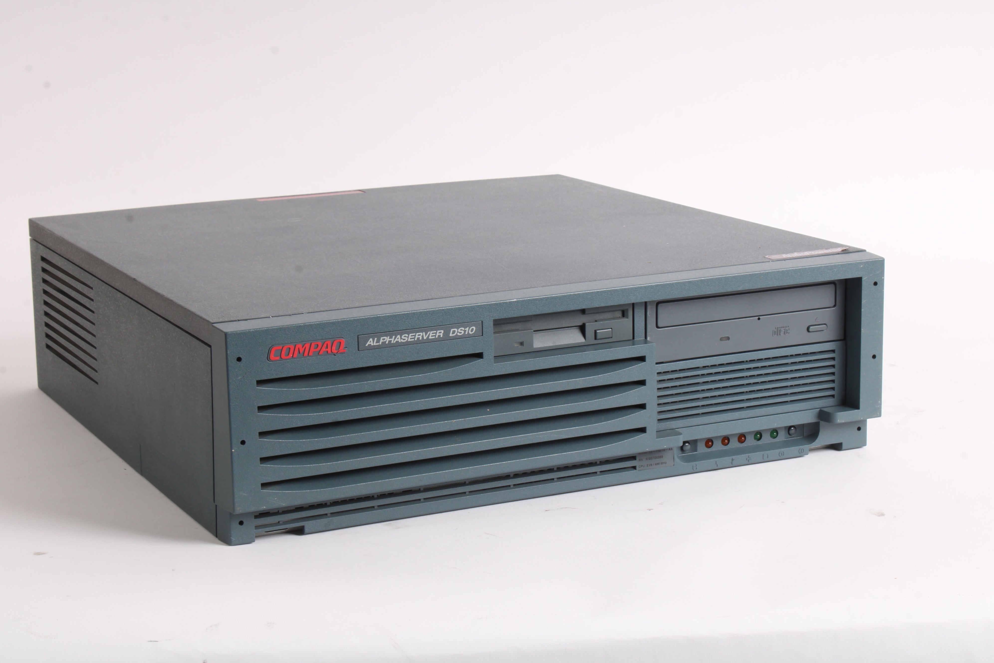 Compaq D10 AlphaServer w/ Digital Alpha 21264 CPU @ 466 MHz / Ram 1024 – NTC Tech