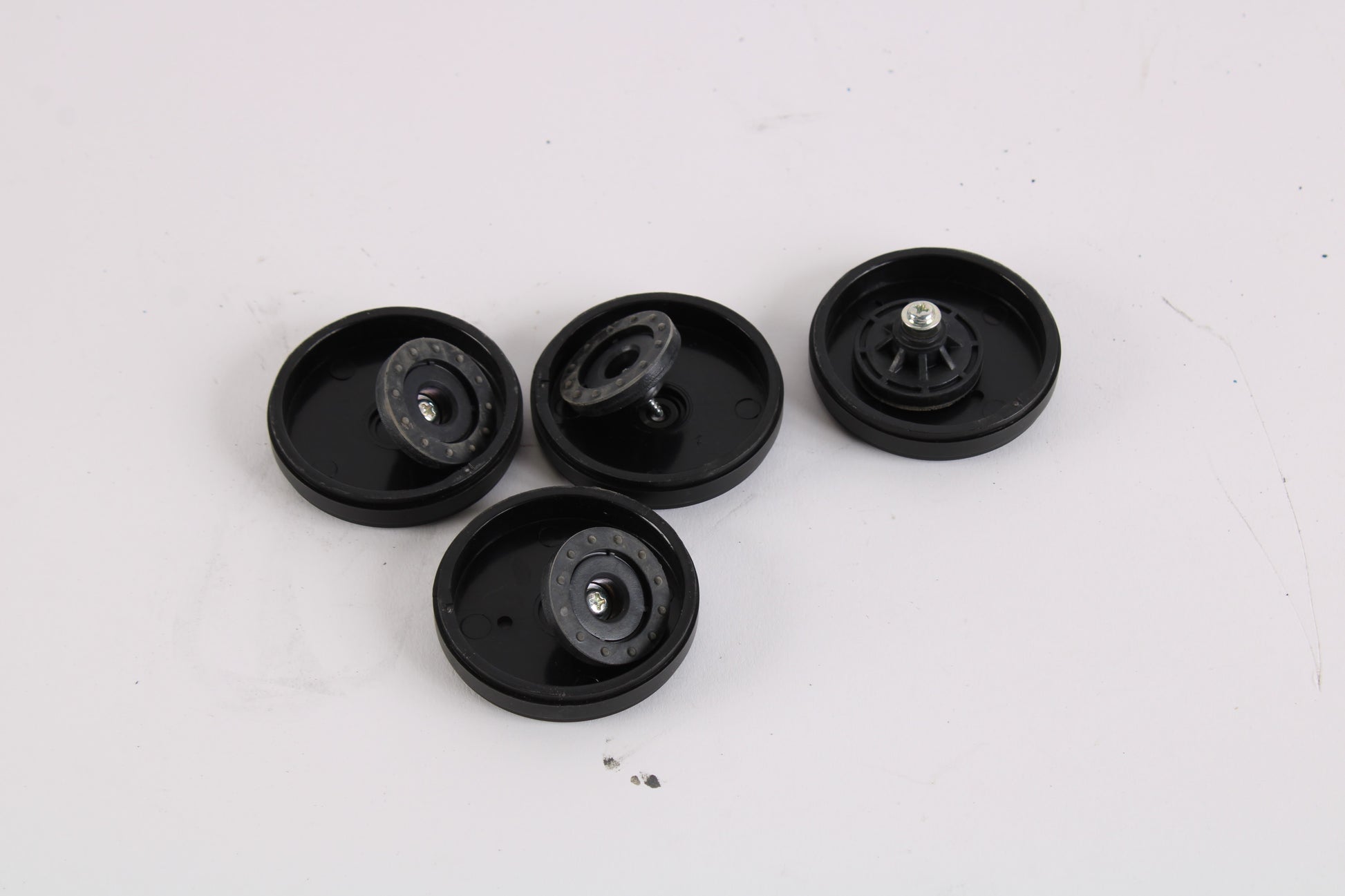 Denon 4x Feet With Screw for DP-300F Turntable – NTC Tech