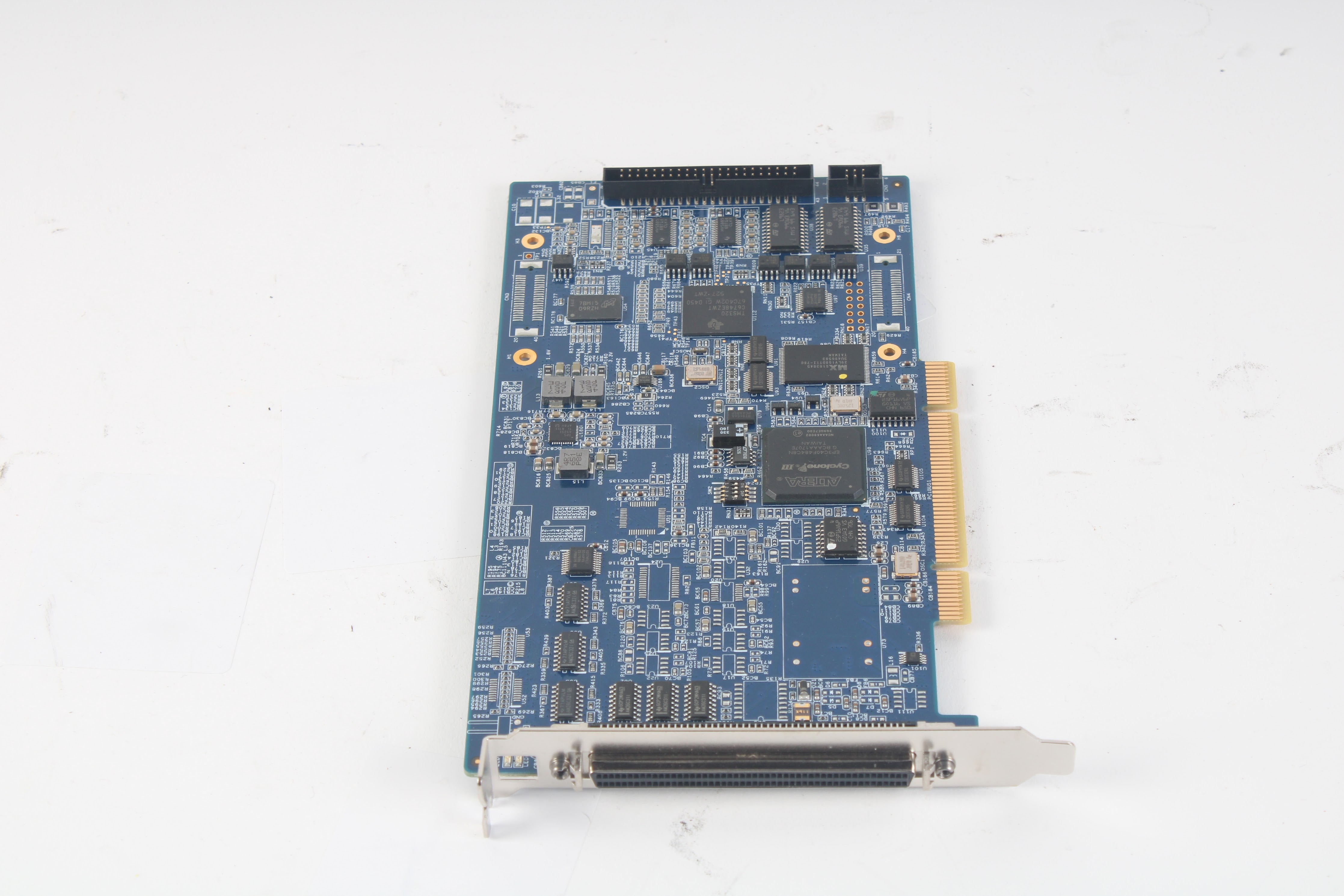 Adlink AMP-204C DSP-Based 4-Axis Advanced Pulse-Train Motion Controlle ...