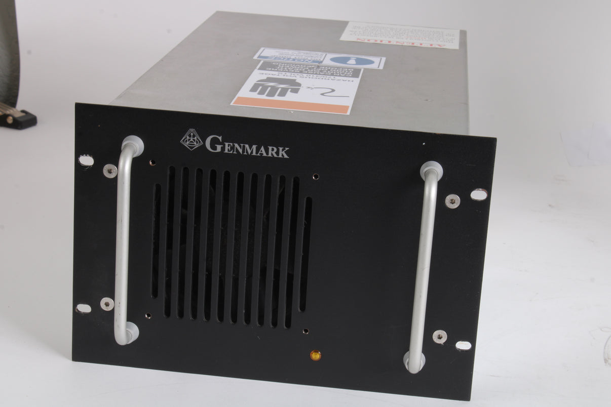 Genmark Gencobot 4/3L Robot W/ Genmark SMALL 9800106831 controller and ...