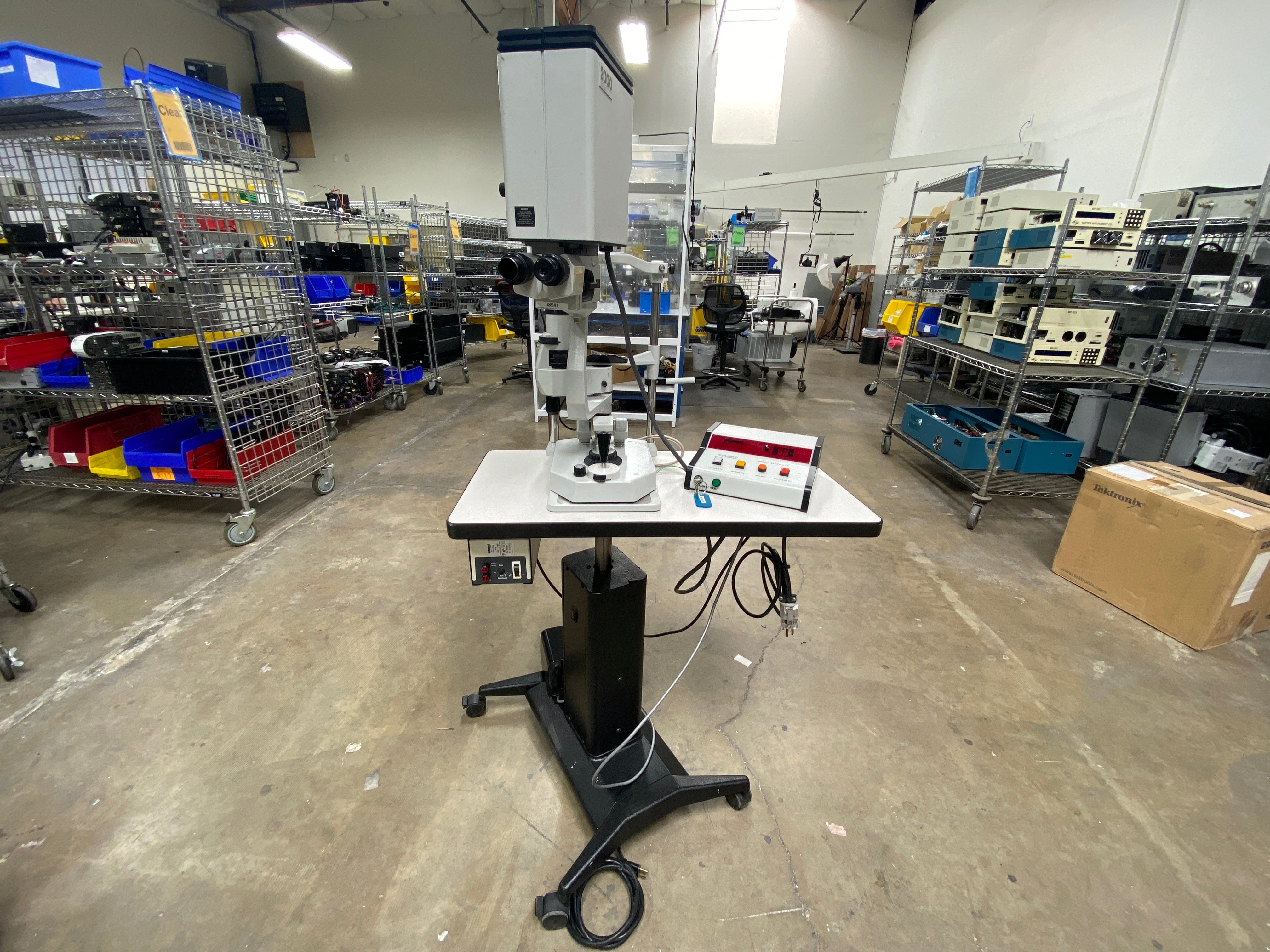 Rodenstock / CooperVision 2000 Ophthalmic Yag Laser w/ Stand – NTC Tech