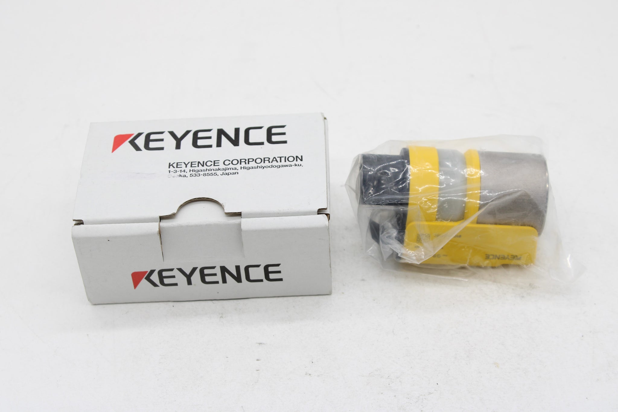 Keyence GS-M51P Safety Interlock Sensor w/ Keyence GS-MB11 Mounting Br ...
