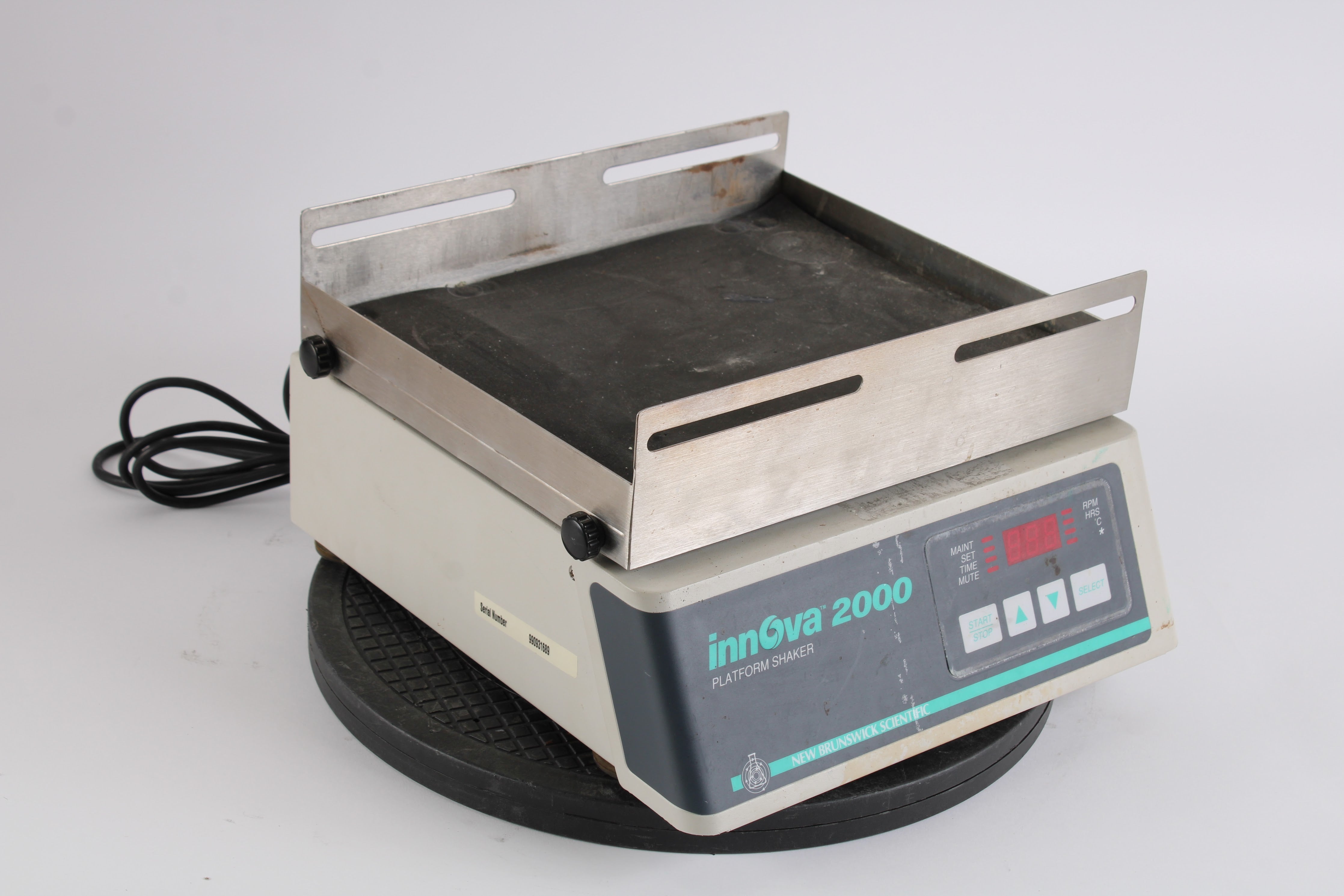 New Brunswick Scientific Innova 2000 Platform Open Air Shaker - Fair C ...