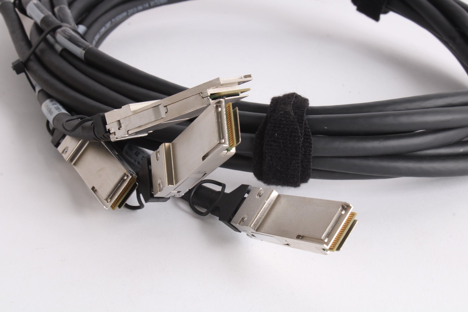 NetApp X6558-R6 SAS CABLE 2M QSFP-QSFP - LOT OF 4 112-00177 – NTC Tech