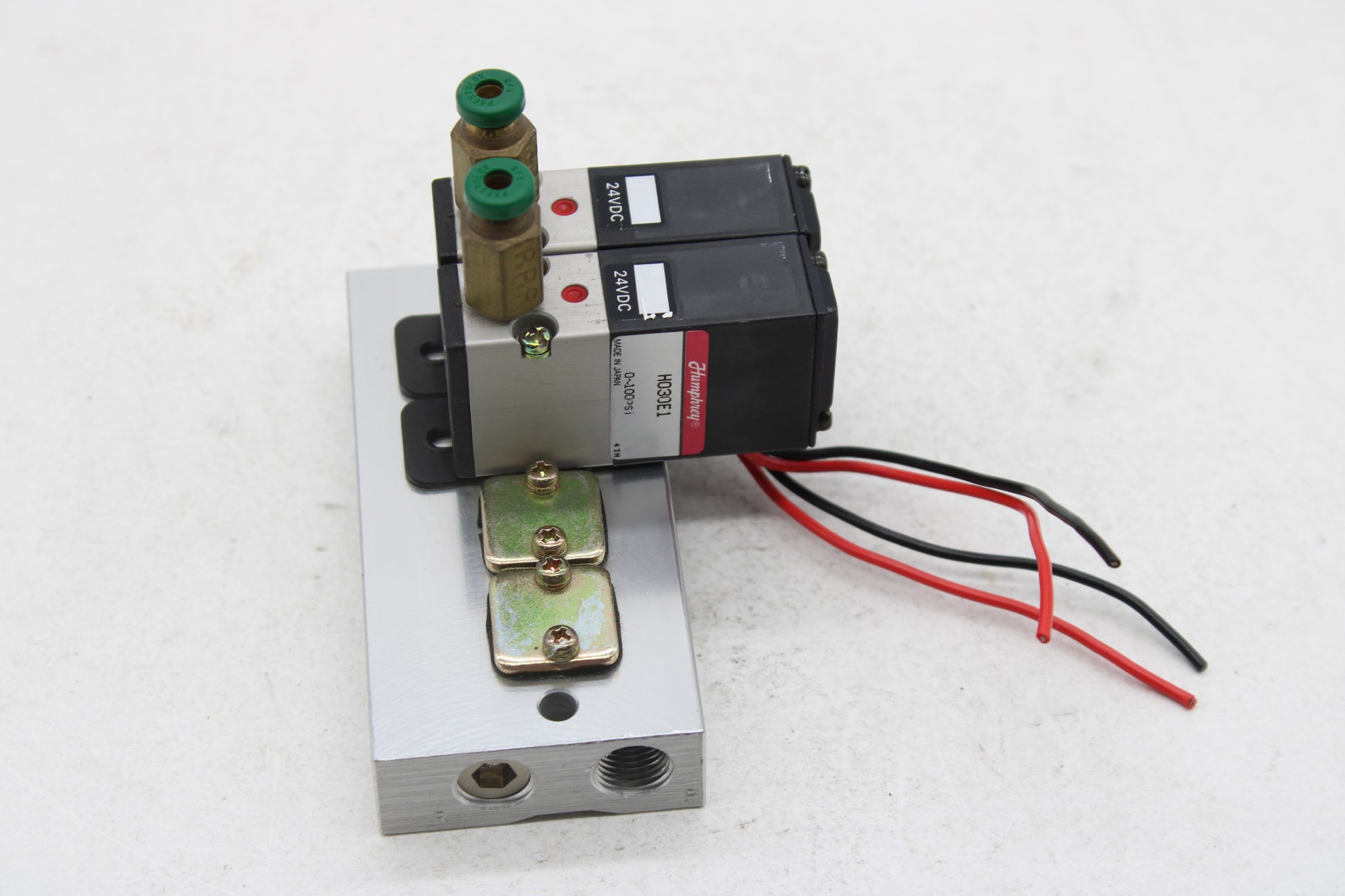 Humphrey 2x: H030E1 Solenoid Valve w/ HYM4F01 Manifold 24VDC 0-100 PSI ...